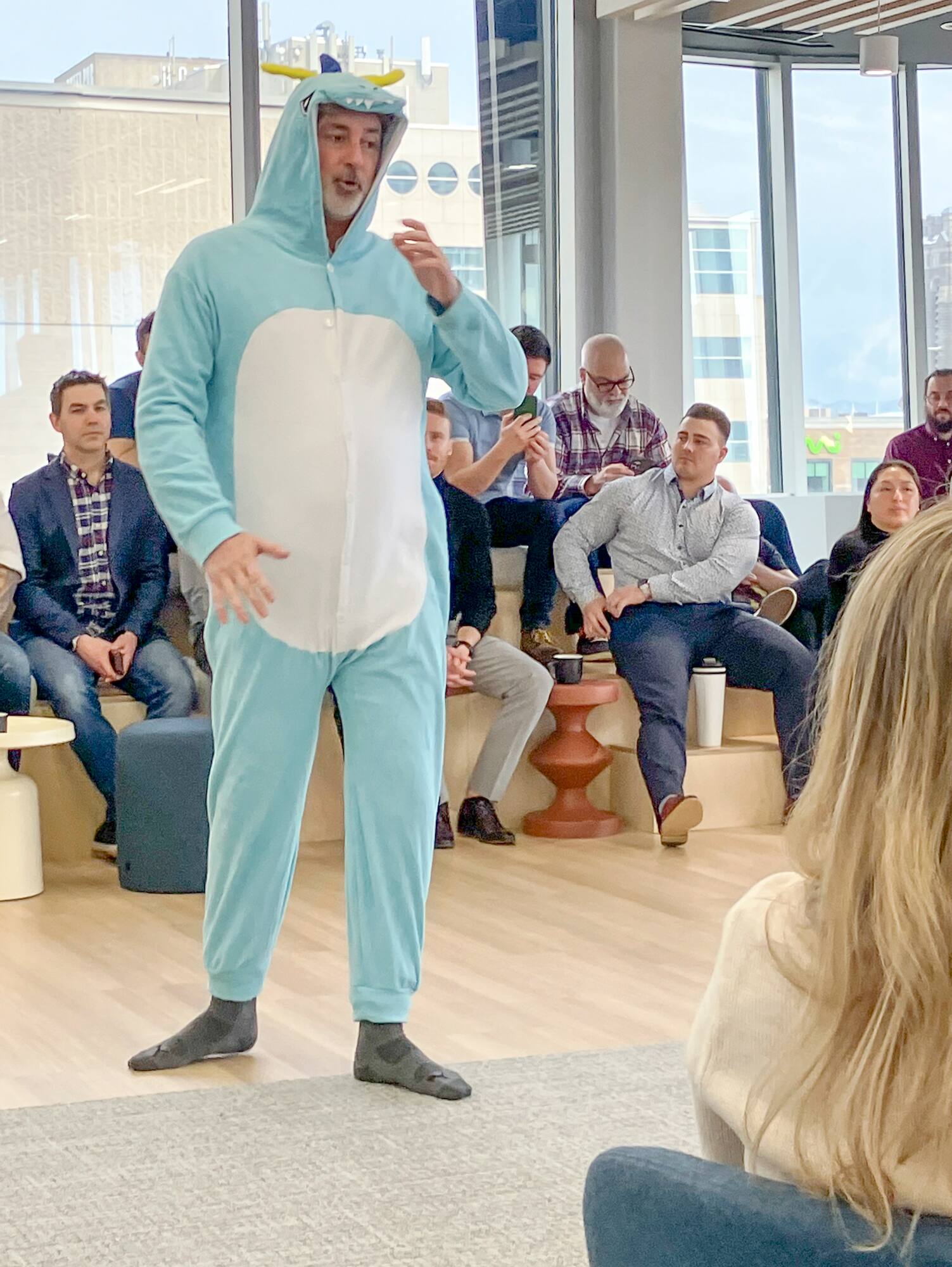 “Work is not a fairy tale”: in disguise, a CEO empties his heart on ...