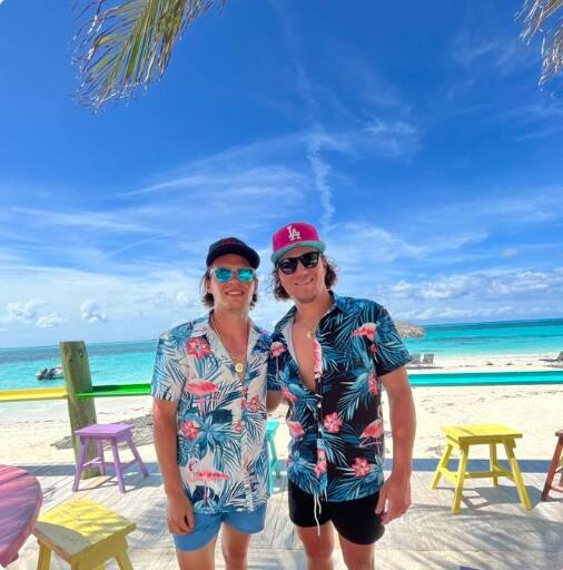 Jake Evans et un ancien du CH se la coulent douce sous le soleil - TVA ...