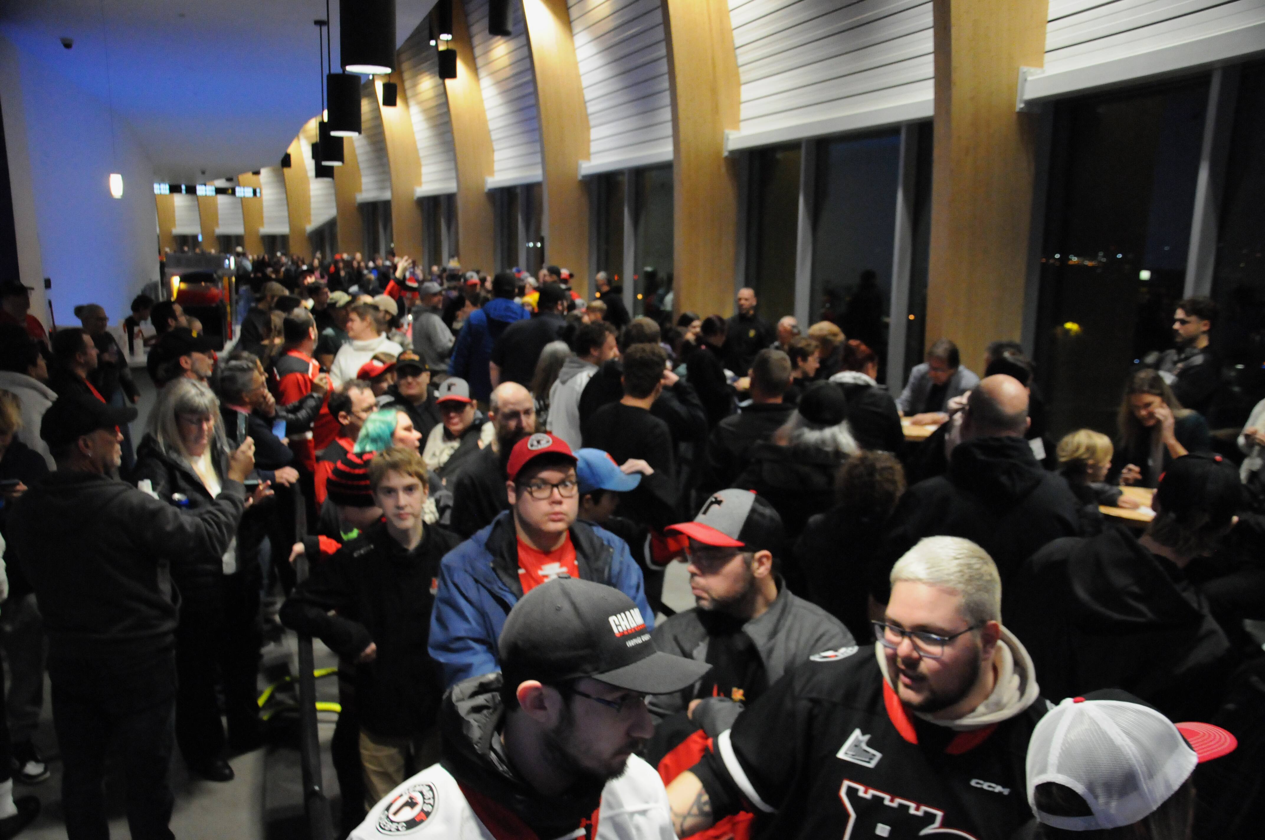 La Boysmania s’empare du Centre Vidéotron | JDQ