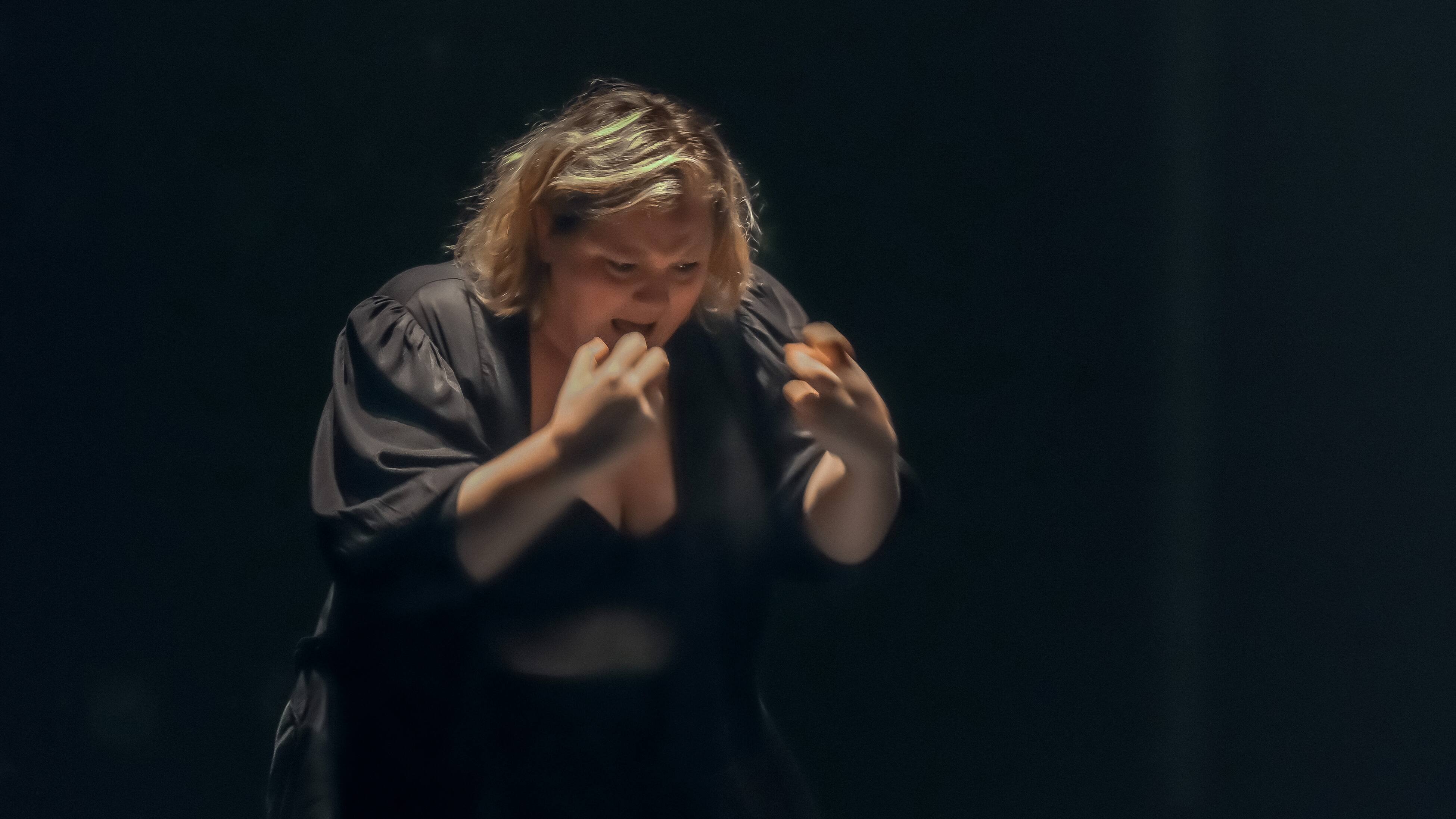 «Tremblements»: un volcan nommé Debbie Lynch-White | JDM