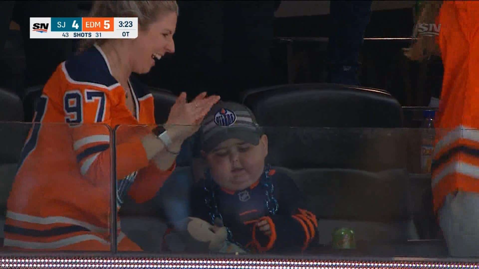 Le porte-bonheur des Oilers - TVA Sports