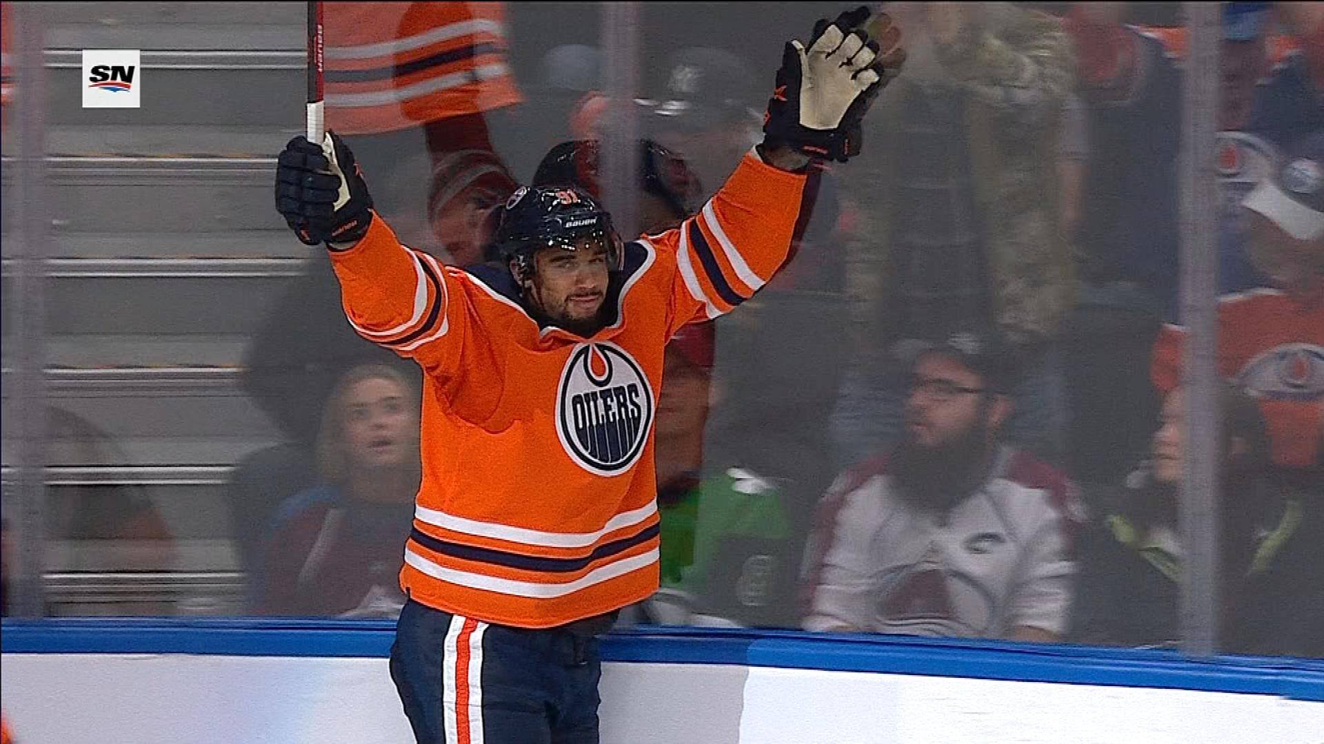 Kane se paie l'Avalanche, les Oilers en séries - TVA Sports