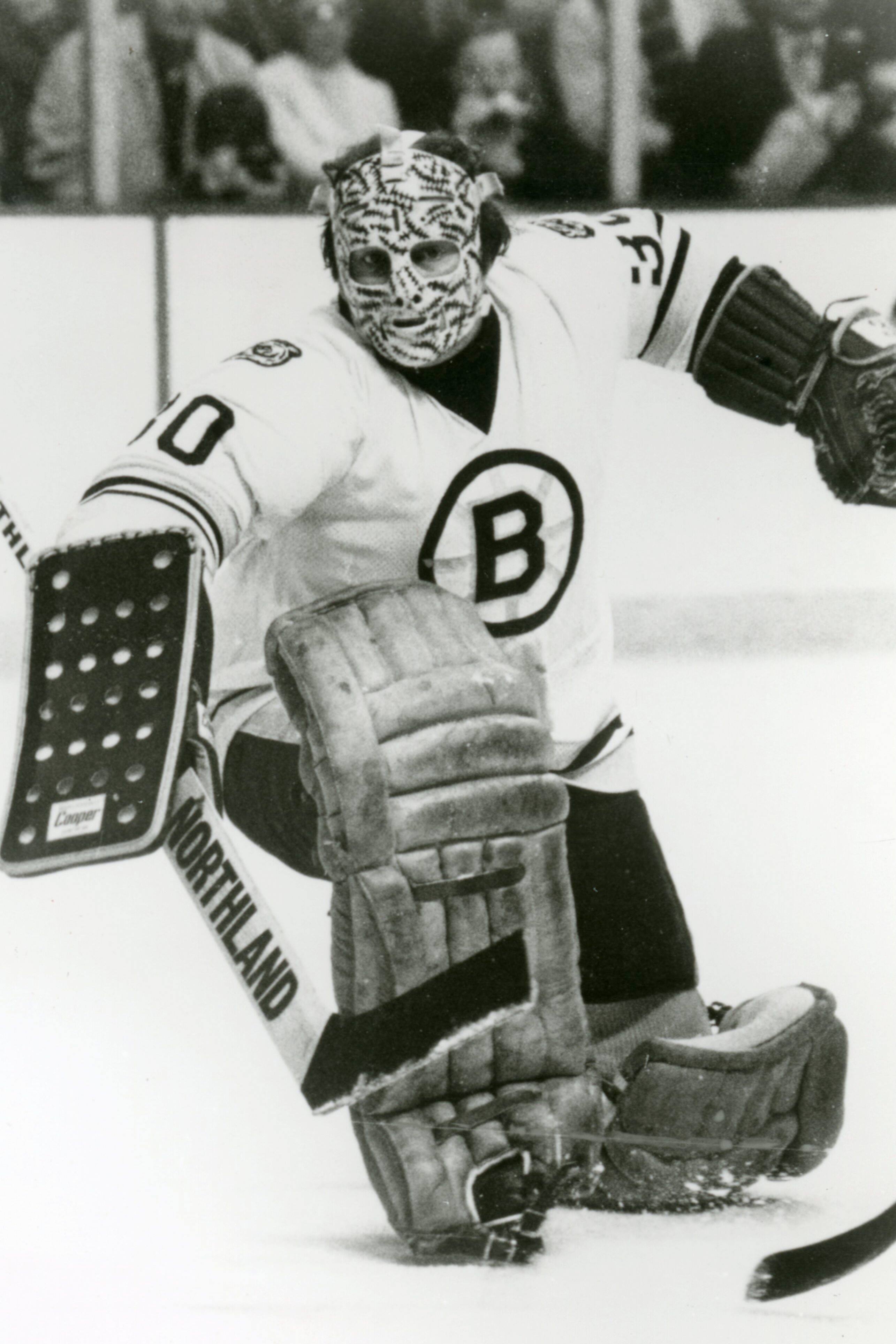 [PHOTOS] 12 gardiens de but qui portaient jadis fièrement le masque | JDQ