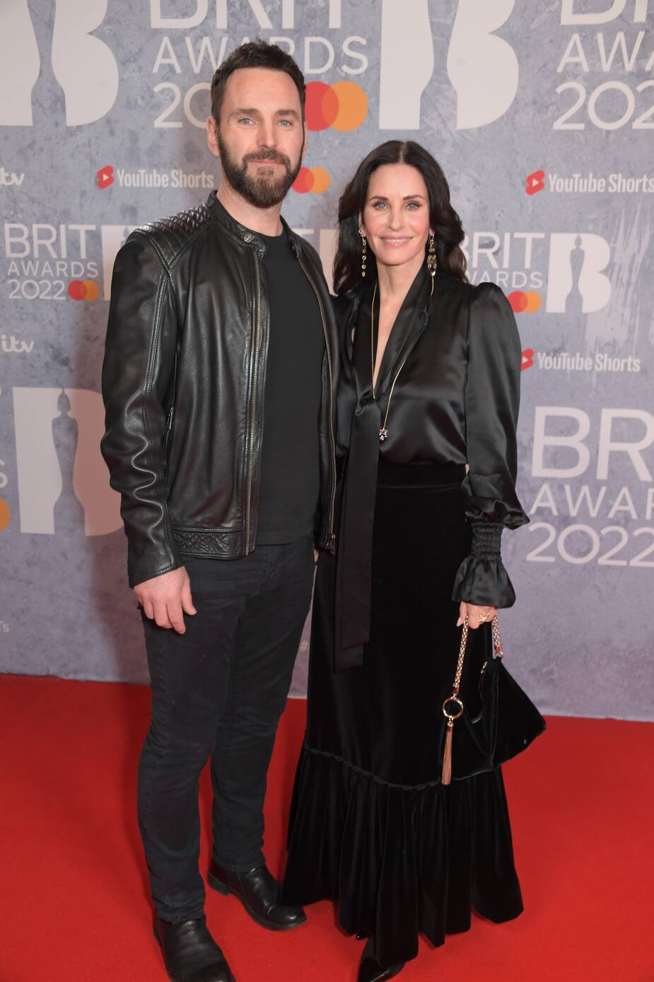 Des Looks Sexy Et Audacieux Sur Le Tapis Rouge Des Brit Awards Clin Dœil