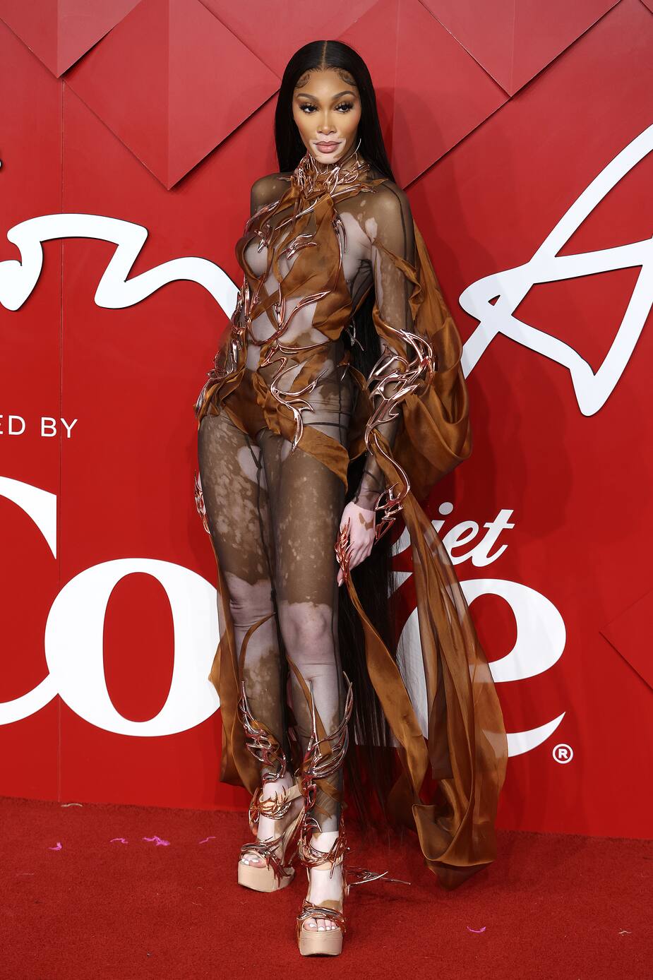 Les Looks Les Plus Sexy Et Audacieux Vus Sur Le Tapis Rouge Des Fashion