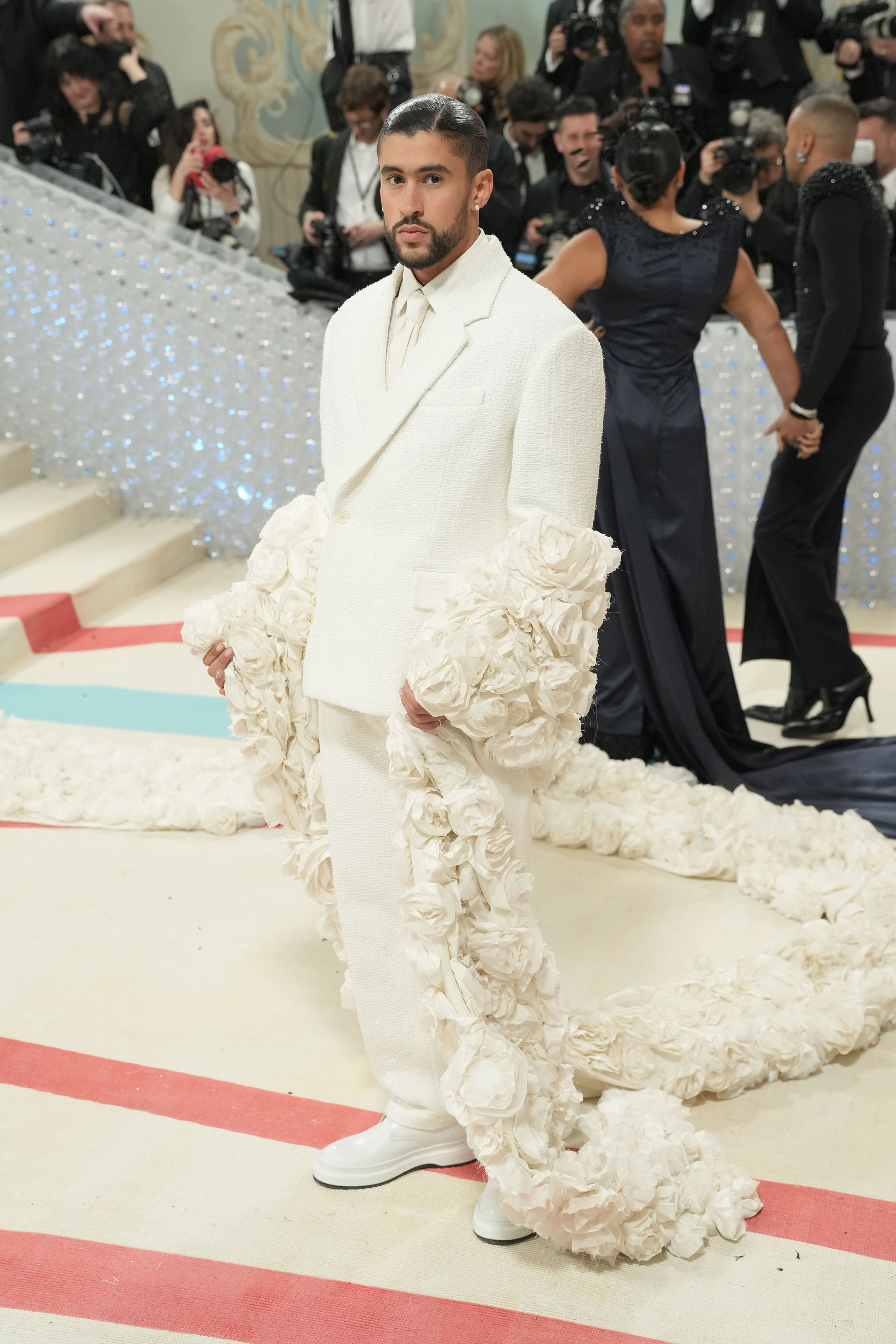 Kendall Jenner porte son string par-dessus sa robe et sème la confusion ...