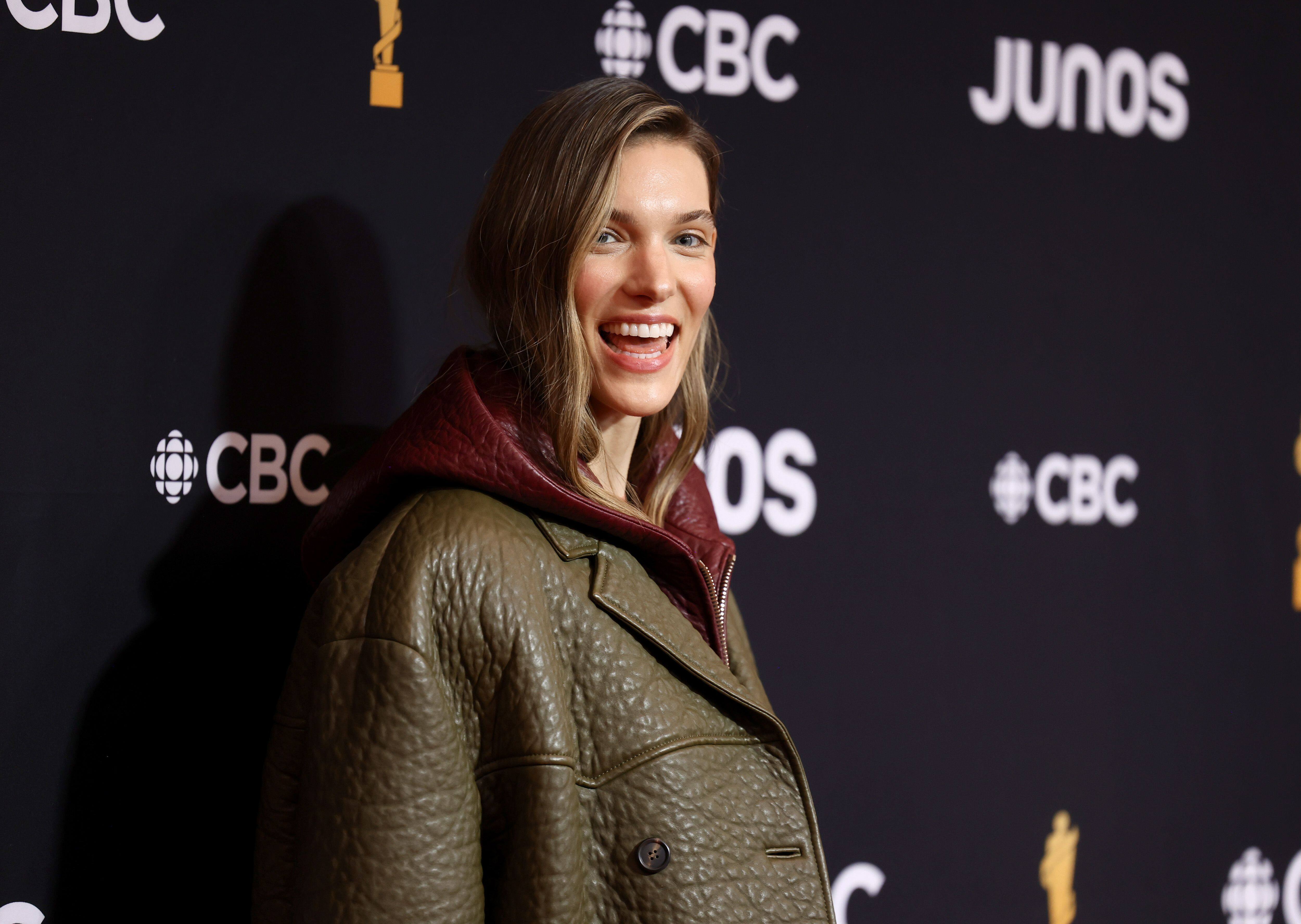 «Canada’s Drag Race: Canada vs the World»: Charlotte Cardin parmi les ...