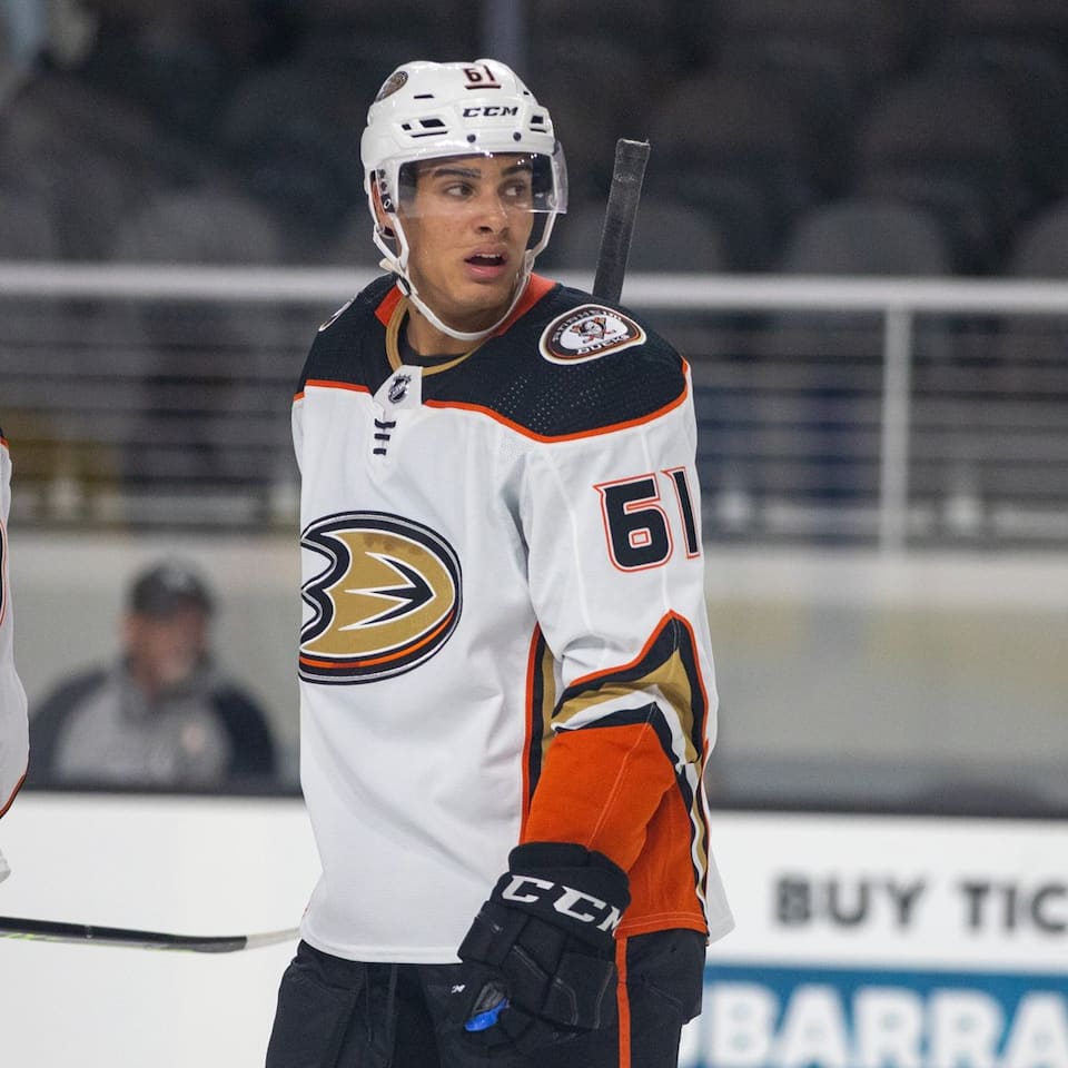 Tyson Hinds obtient son contrat avec les Ducks | JDM Tyson Hinds obtient son contrat avec les Ducks | JDM