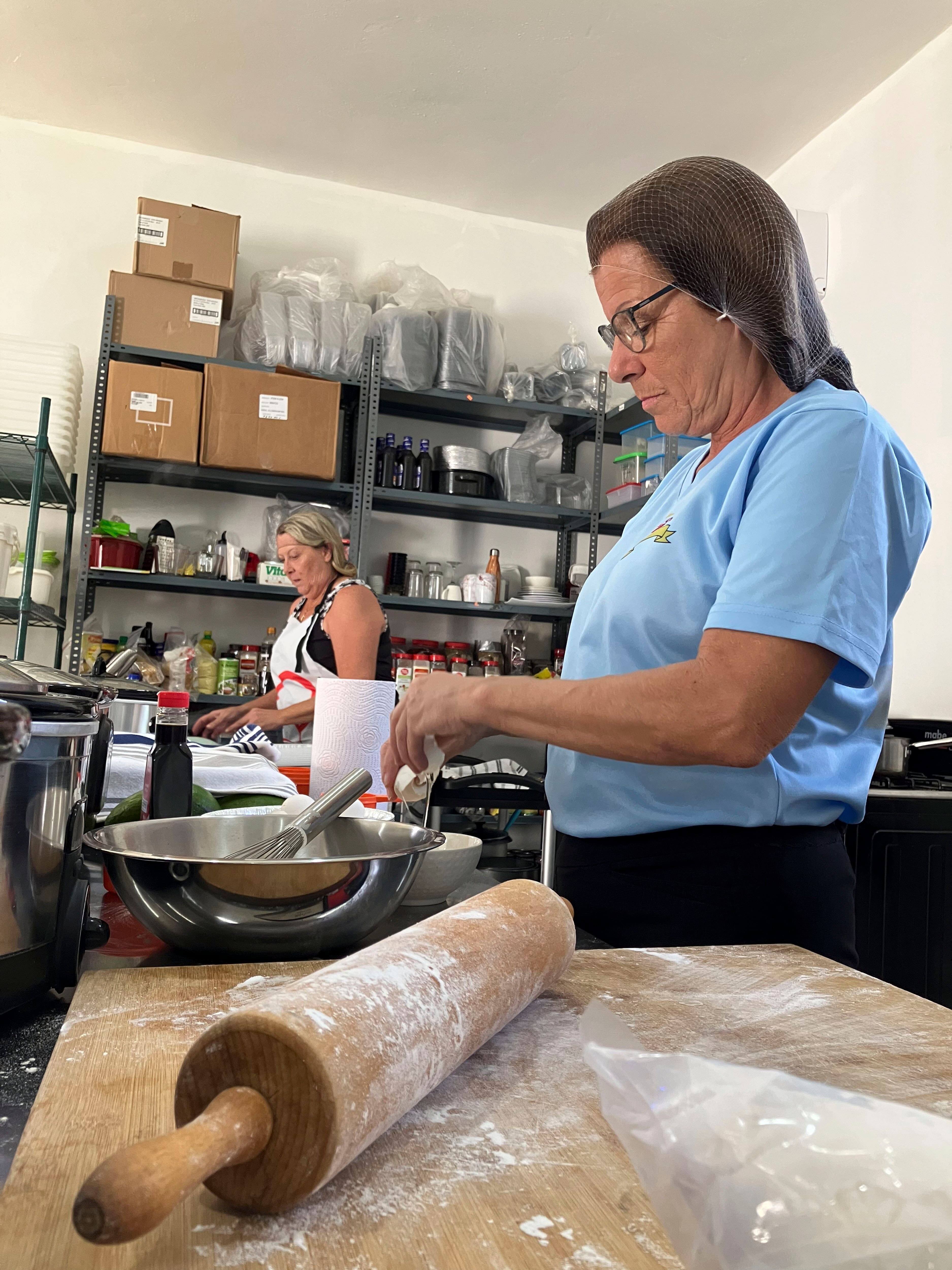Ce couple fabrique du fromage et du «smoked meat» en République ...