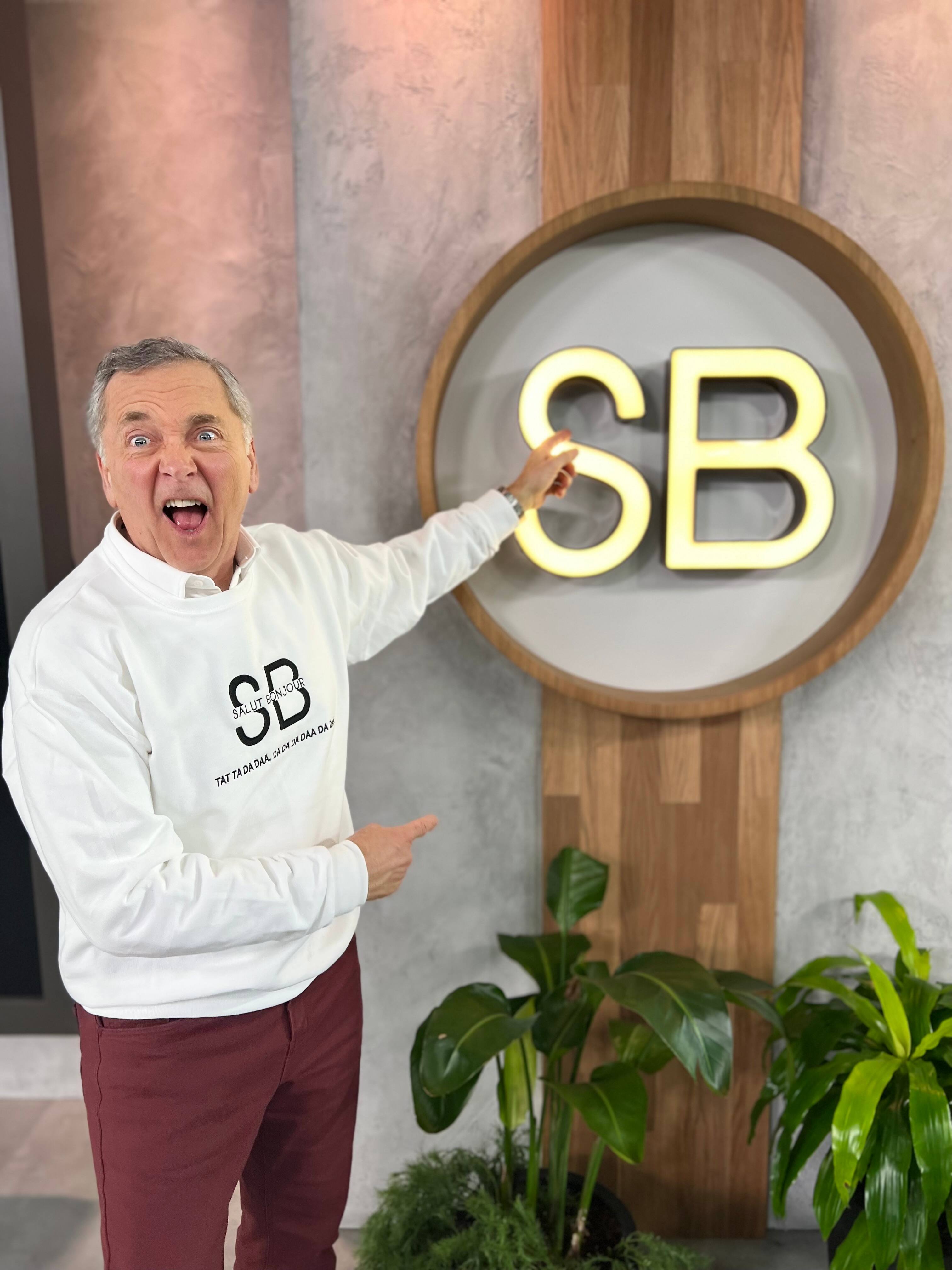 Déjà nostalgique, l'équipe de Salut Bonjour rend un touchant hommage à ...