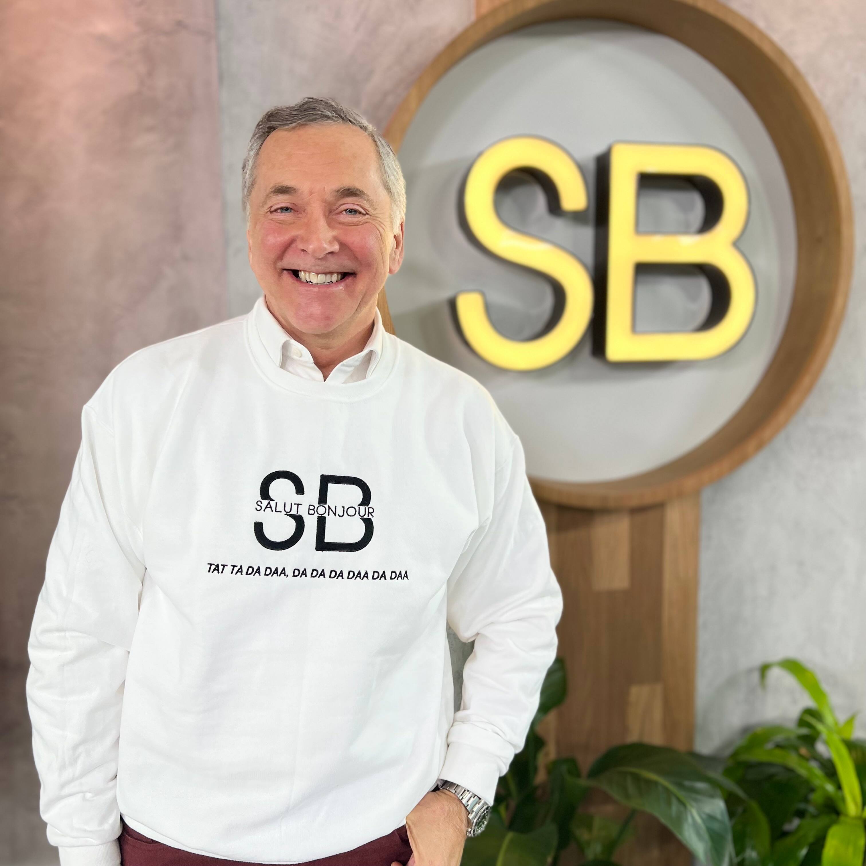 Déjà nostalgique, l'équipe de Salut Bonjour rend un touchant hommage à ...