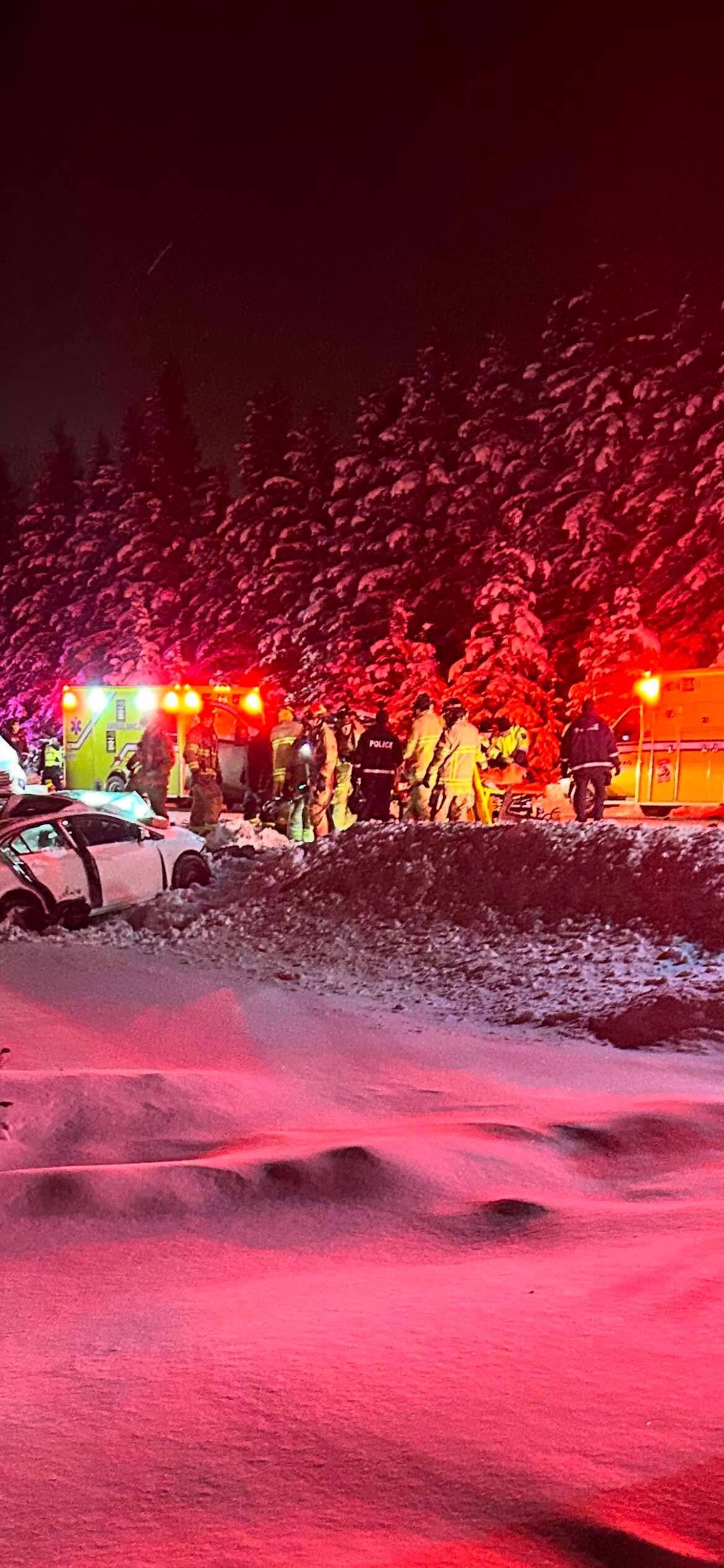 [PHOTOS] Grave collision au Saguenay: des automobilistes ont fui après ...