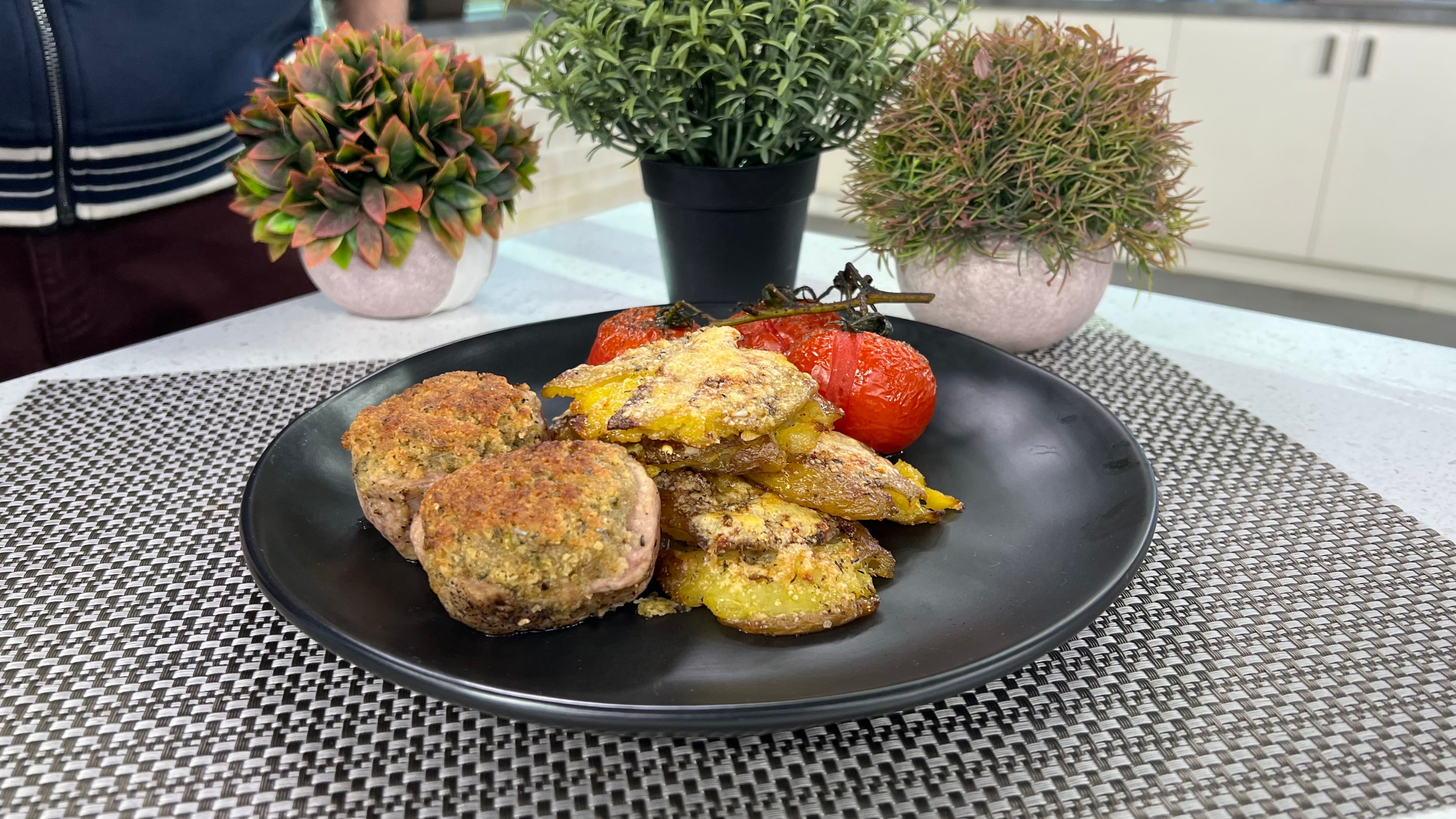 Une nouvelle recette de patates écrasées au parmesan et filet de porc ...