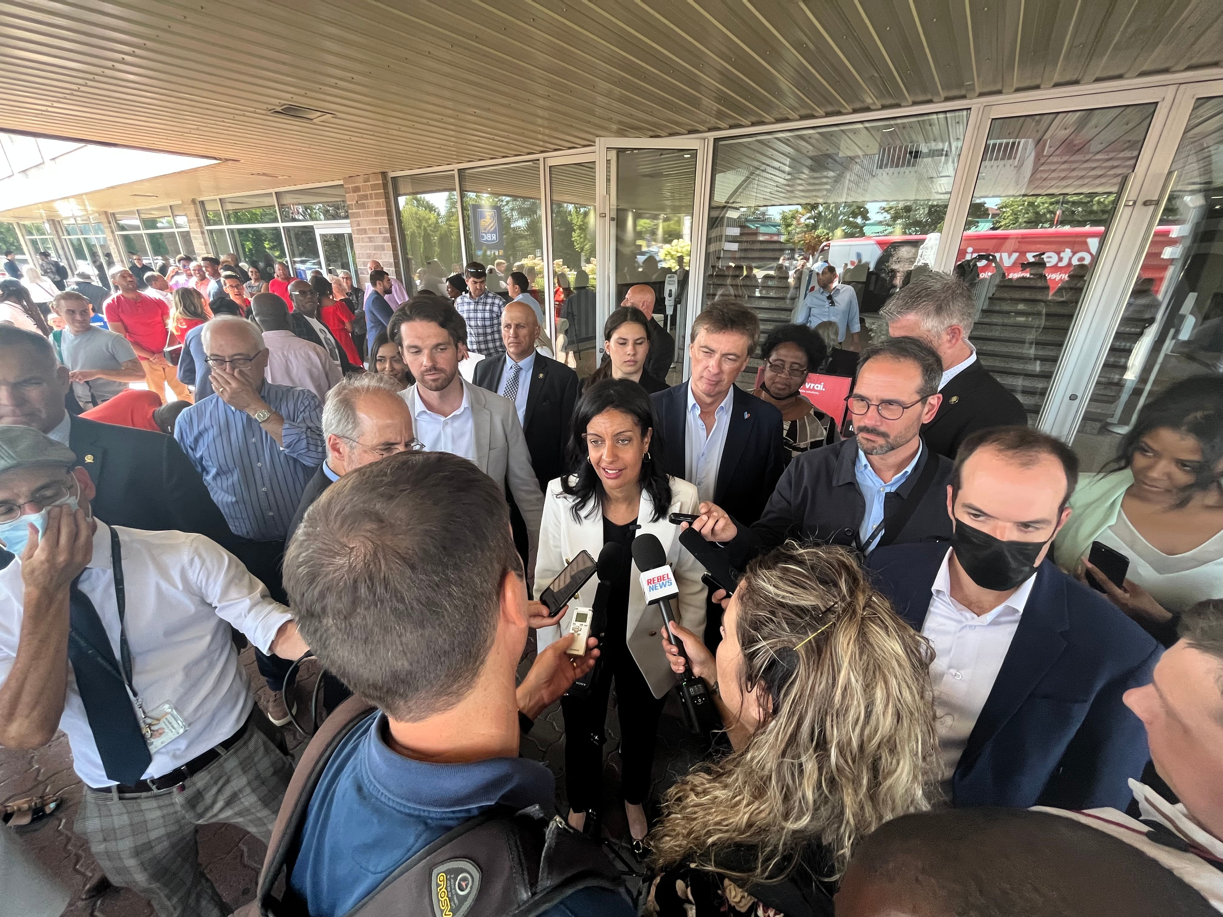 «Cette madame»: Anglade réclame du respect à Legault | JDQ