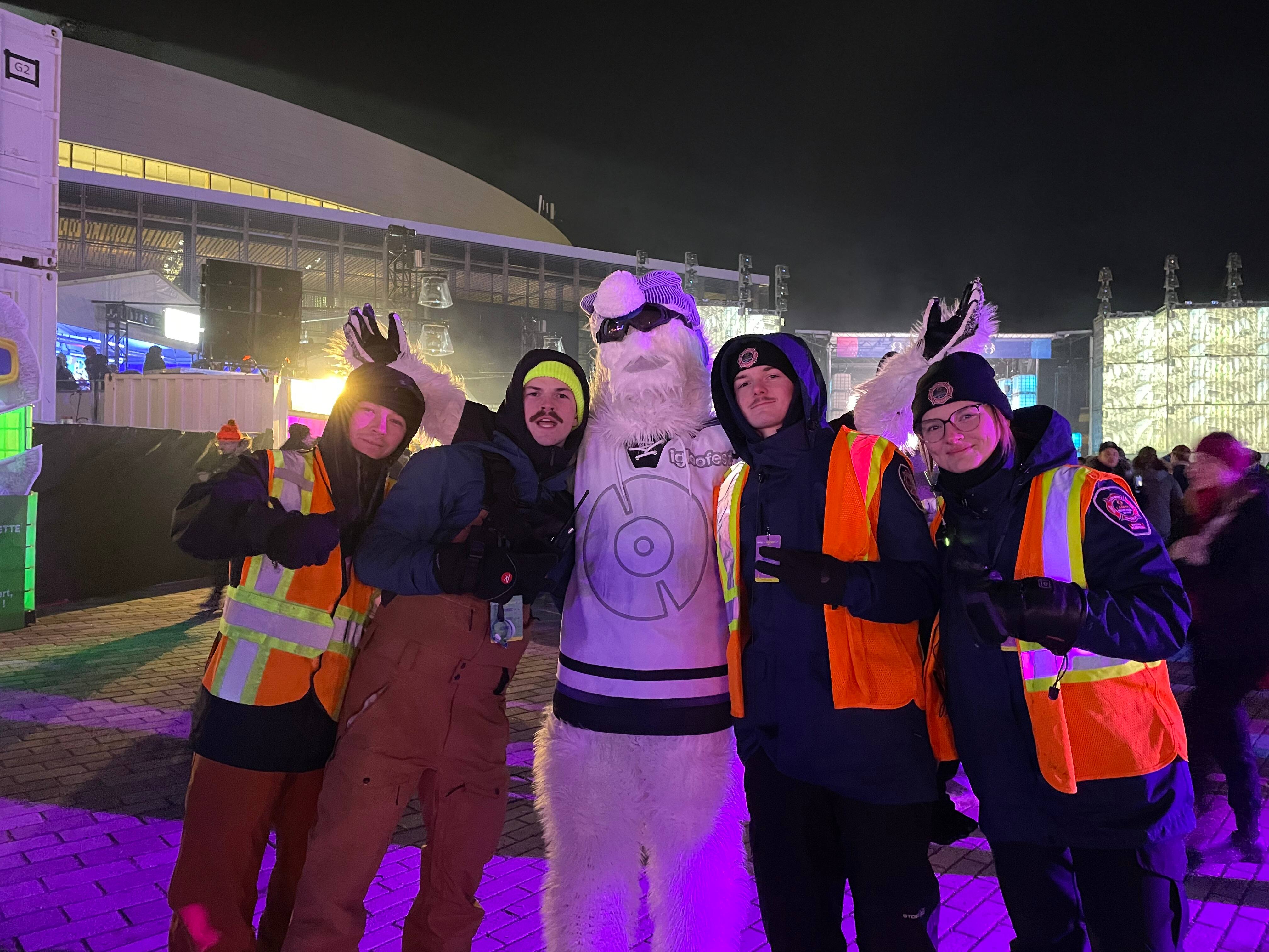 Igloofest Québec : des milliers à faire un pied de nez à l'hiver | JDQ