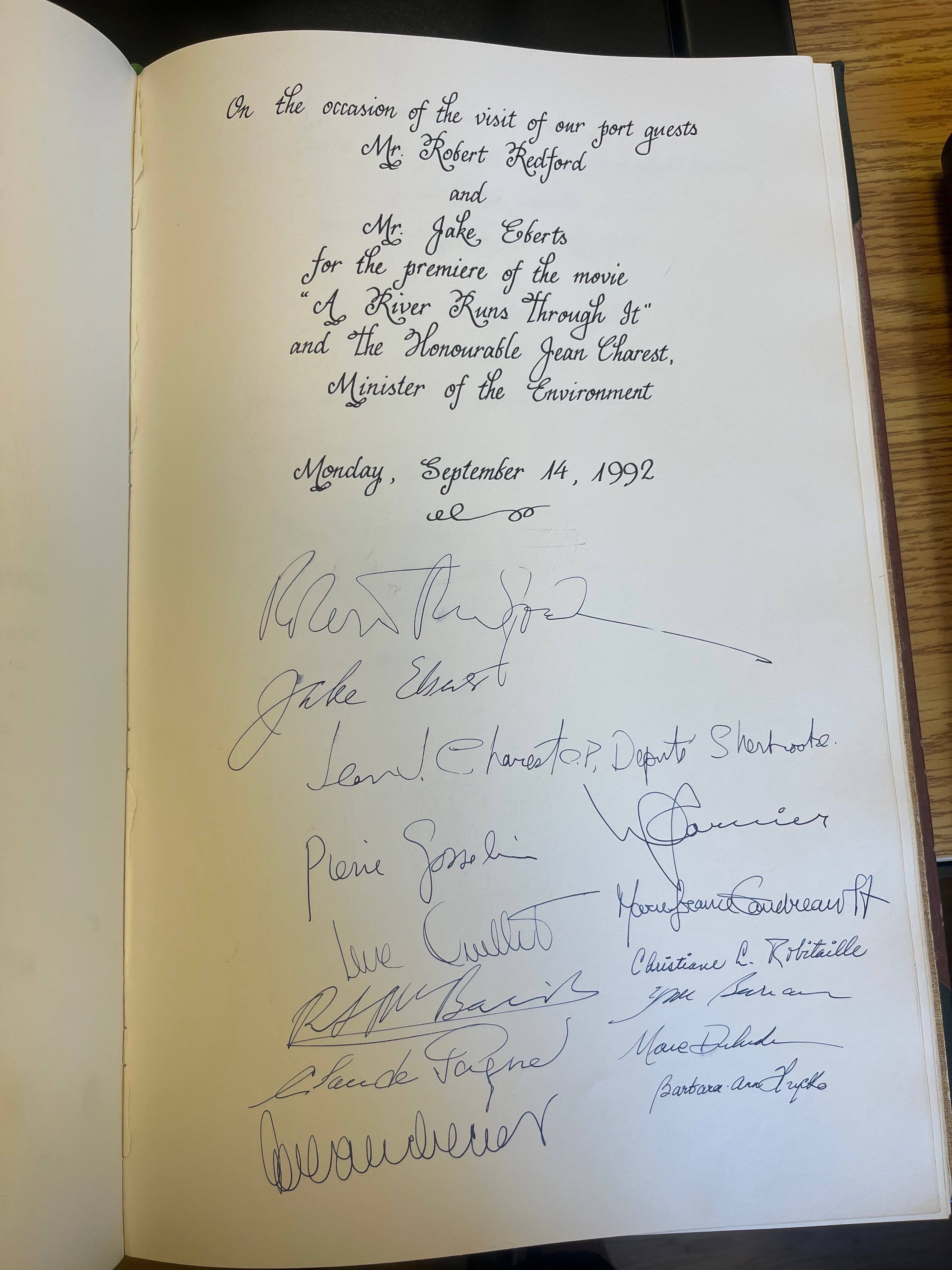 «Un homme formidable»: Jean Charest a côtoyé Robert Redford lors d’une visite à Québec en 1992 | JDQ