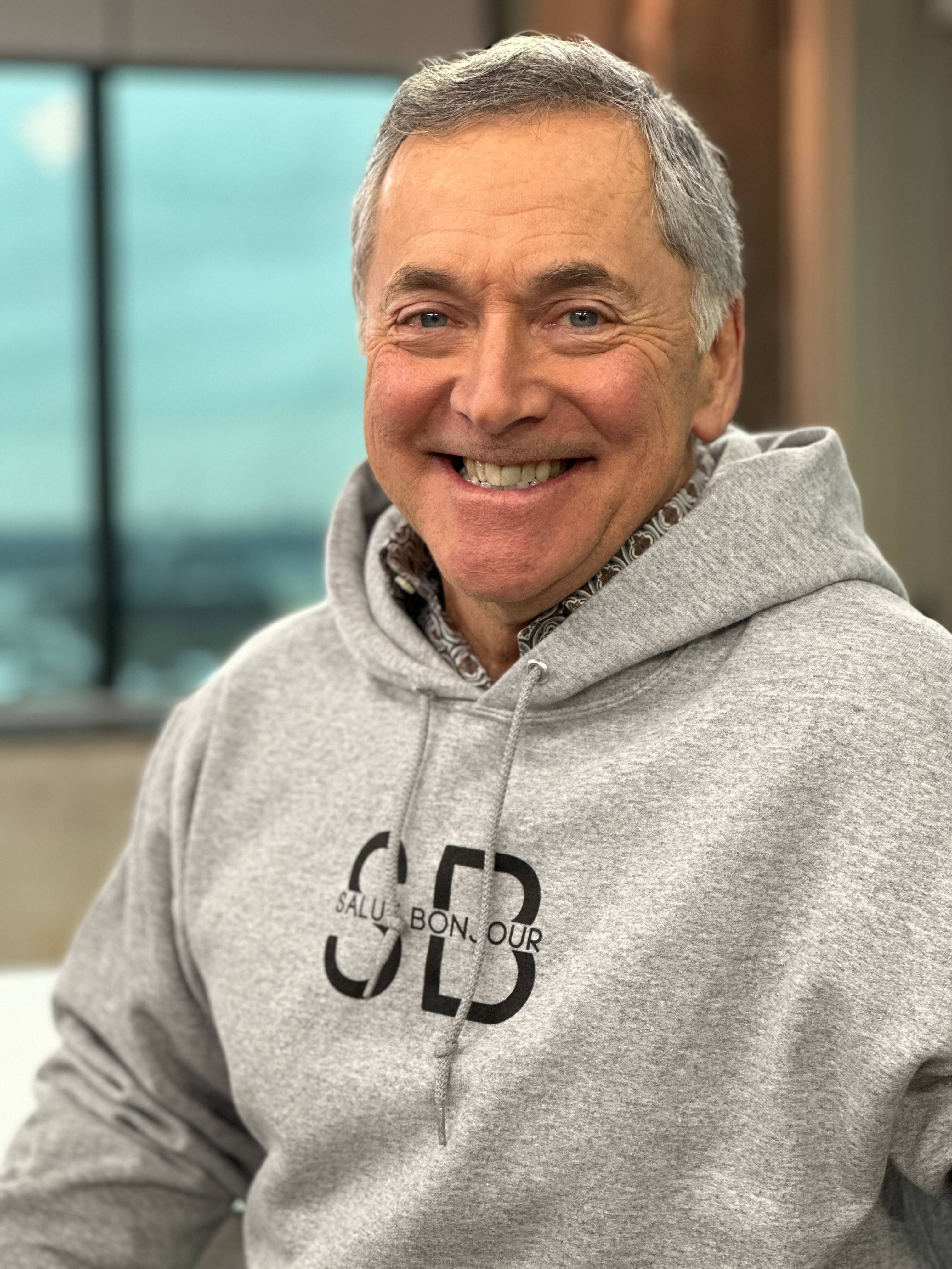 Déjà nostalgique, l'équipe de Salut Bonjour rend un touchant hommage à ...