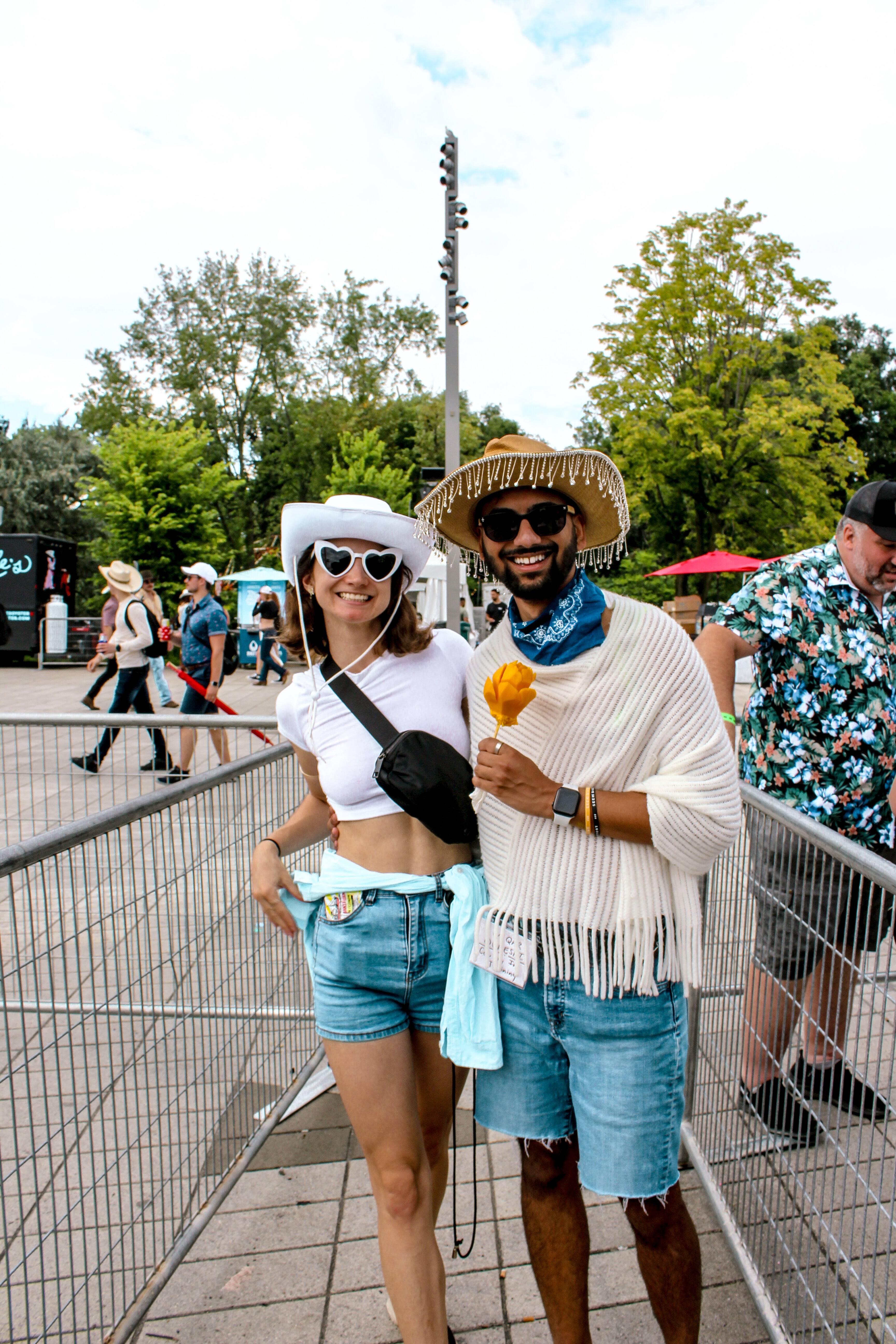 Voyez les looks les plus sexy repérés ce week-end au festival country ...