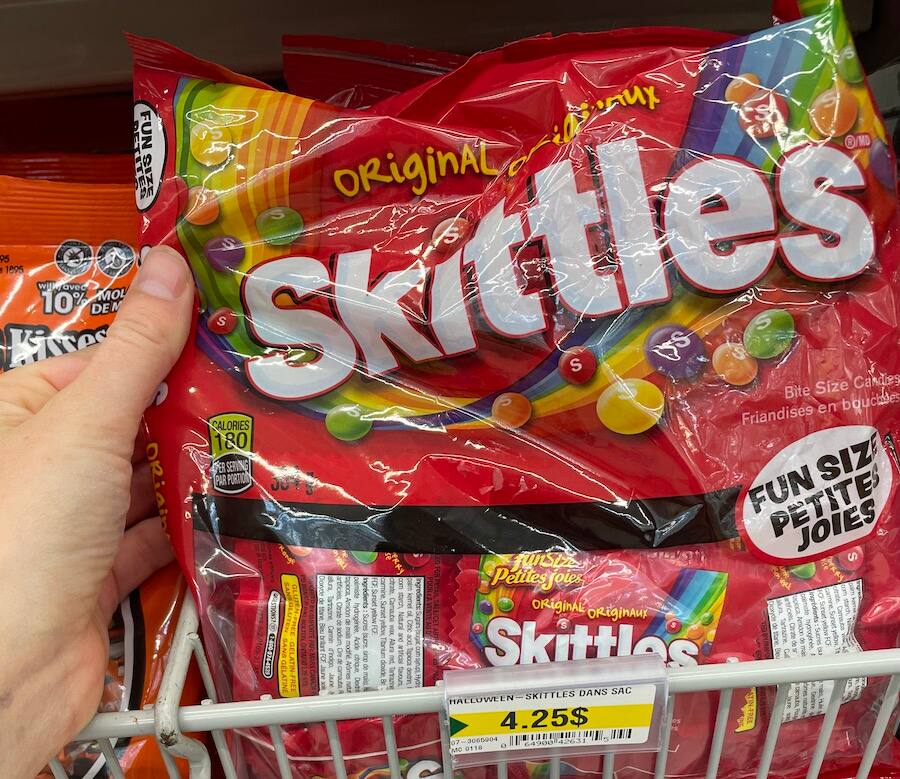 Acheter ses bonbons d'Halloween au Dollarama, est-ce que ça vaut la ...