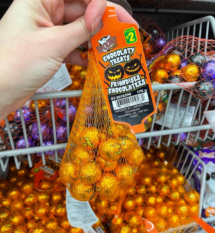 Acheter ses bonbons d'Halloween au Dollarama, est-ce que ça vaut la ...