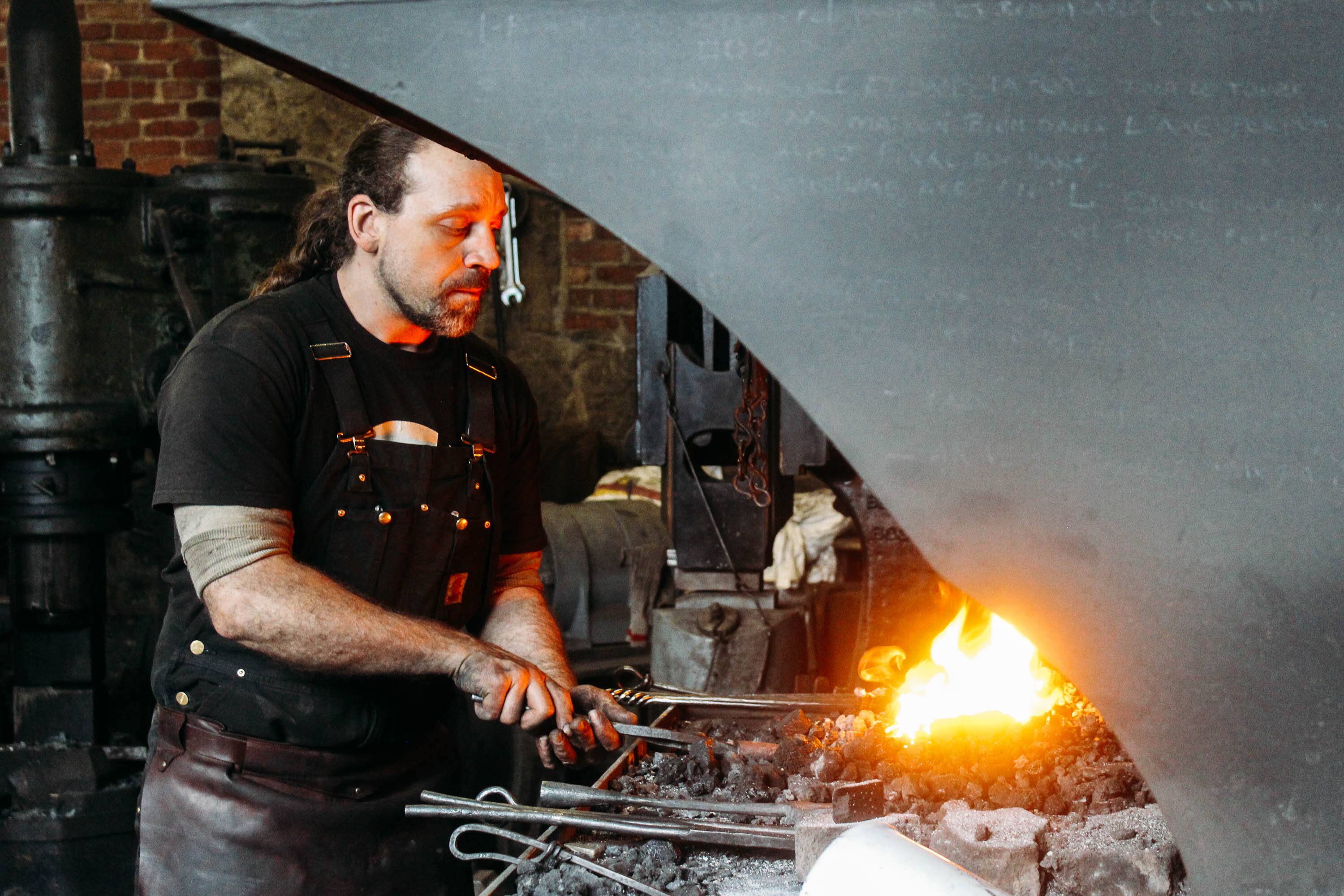 « S’il vous plaît, n’enlevez pas la forge ! » Un édifice patrimonial ...