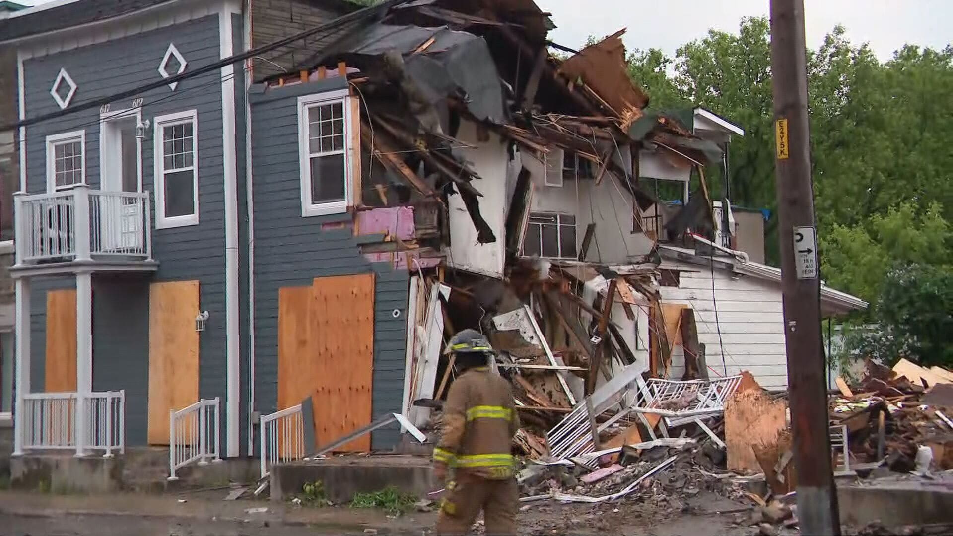 Incendie majeur à Trois-Rivières: un immeuble du centre-ville part en ...