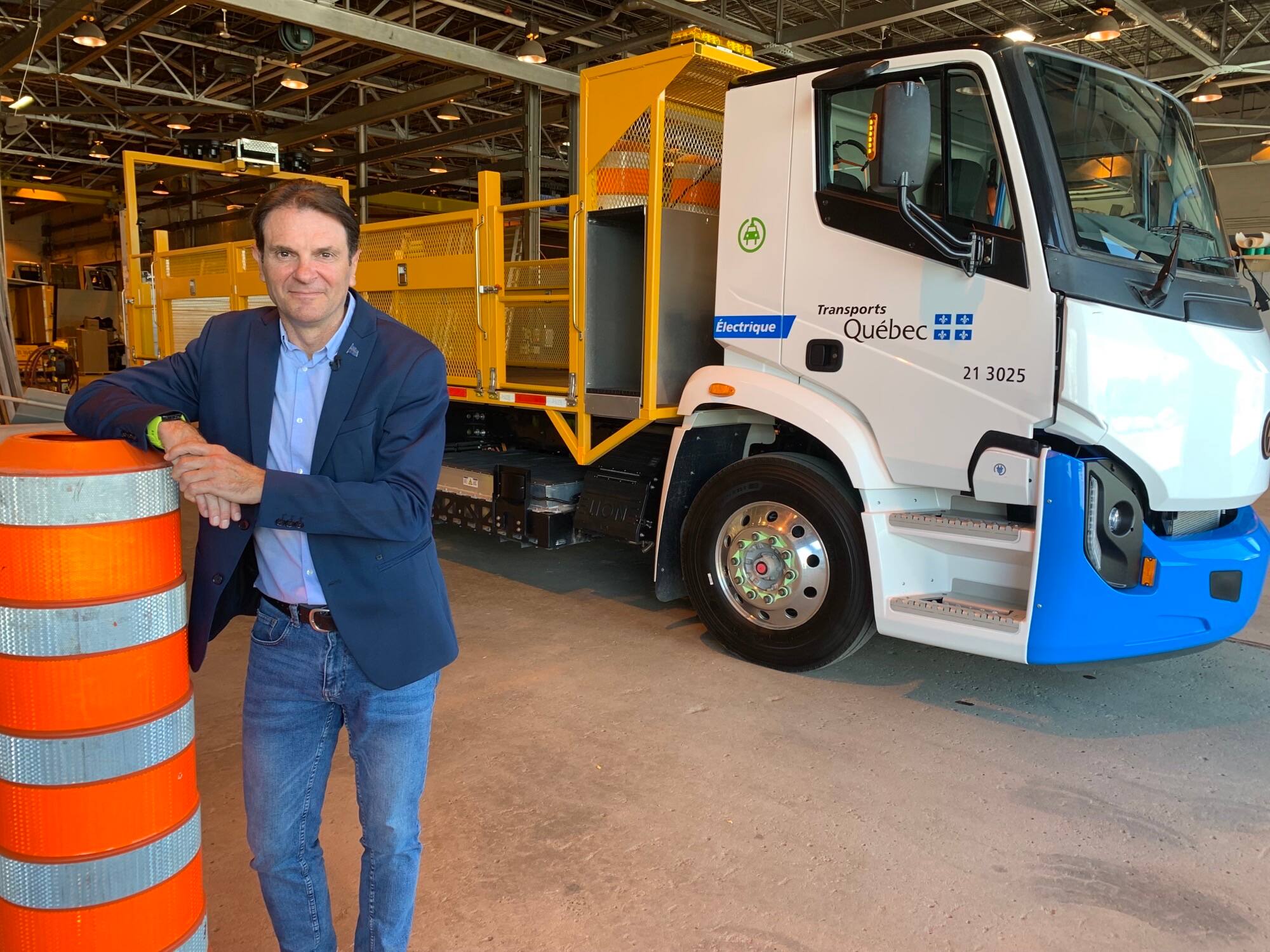Le MTQ débourse 4,4 M$ pour 13 camions électriques | TVA Nouvelles