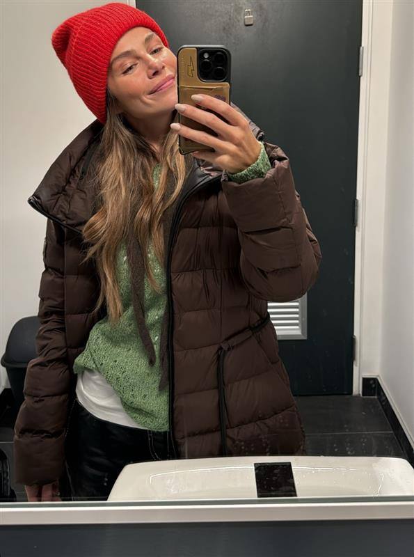 21 vedettes qui ont immortalisé la première tempête de neige | 7 Jours