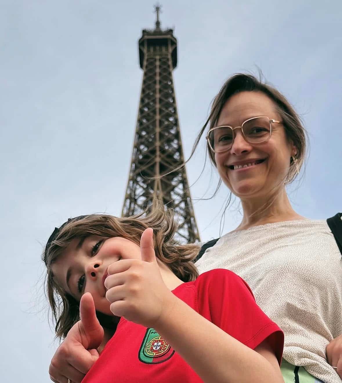 Julie Deslauriers partage des photos de son doux voyage mère-fils à ...