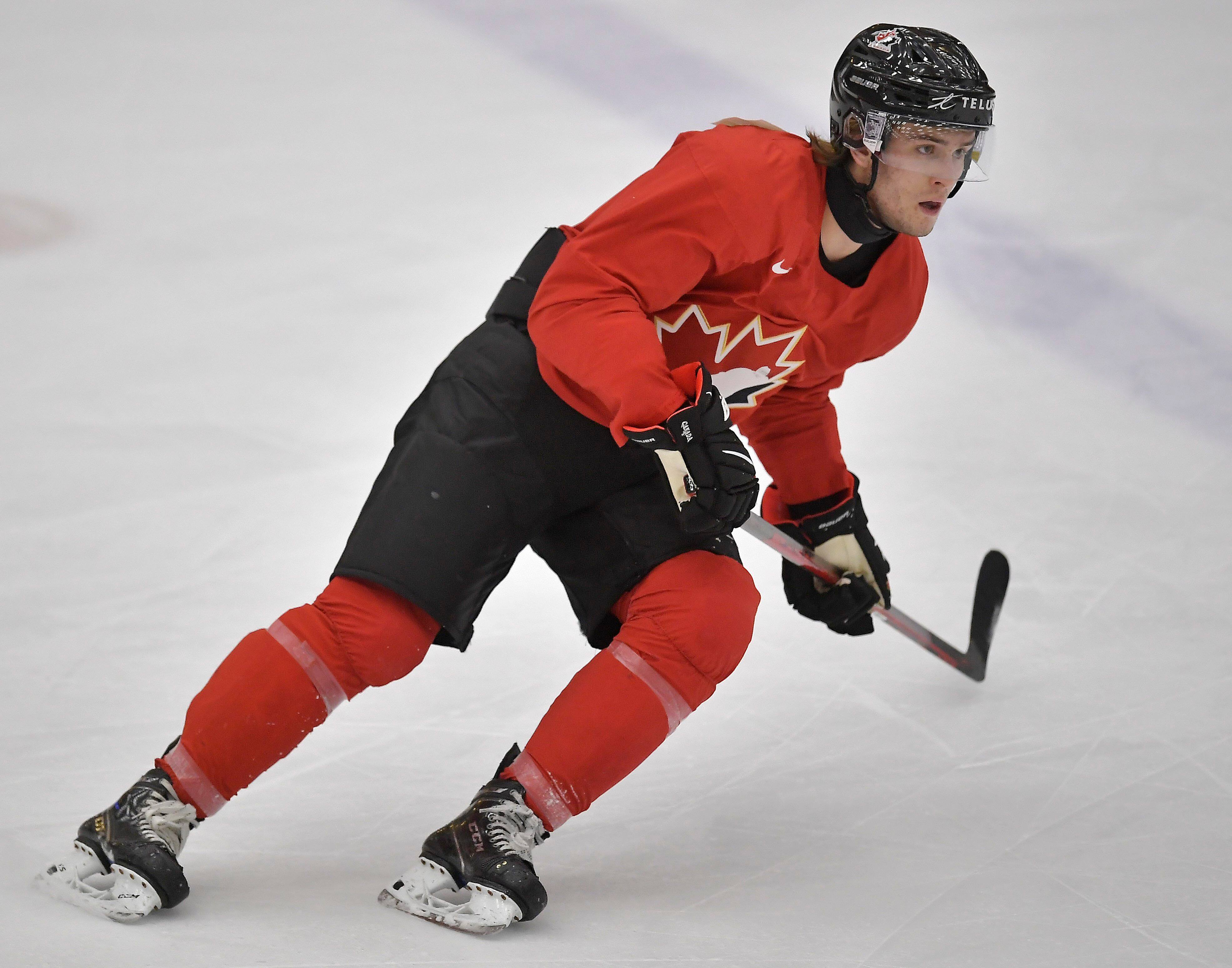 Joshua Roy et Connor Bedard se distinguent pour Équipe Canada Junior ...