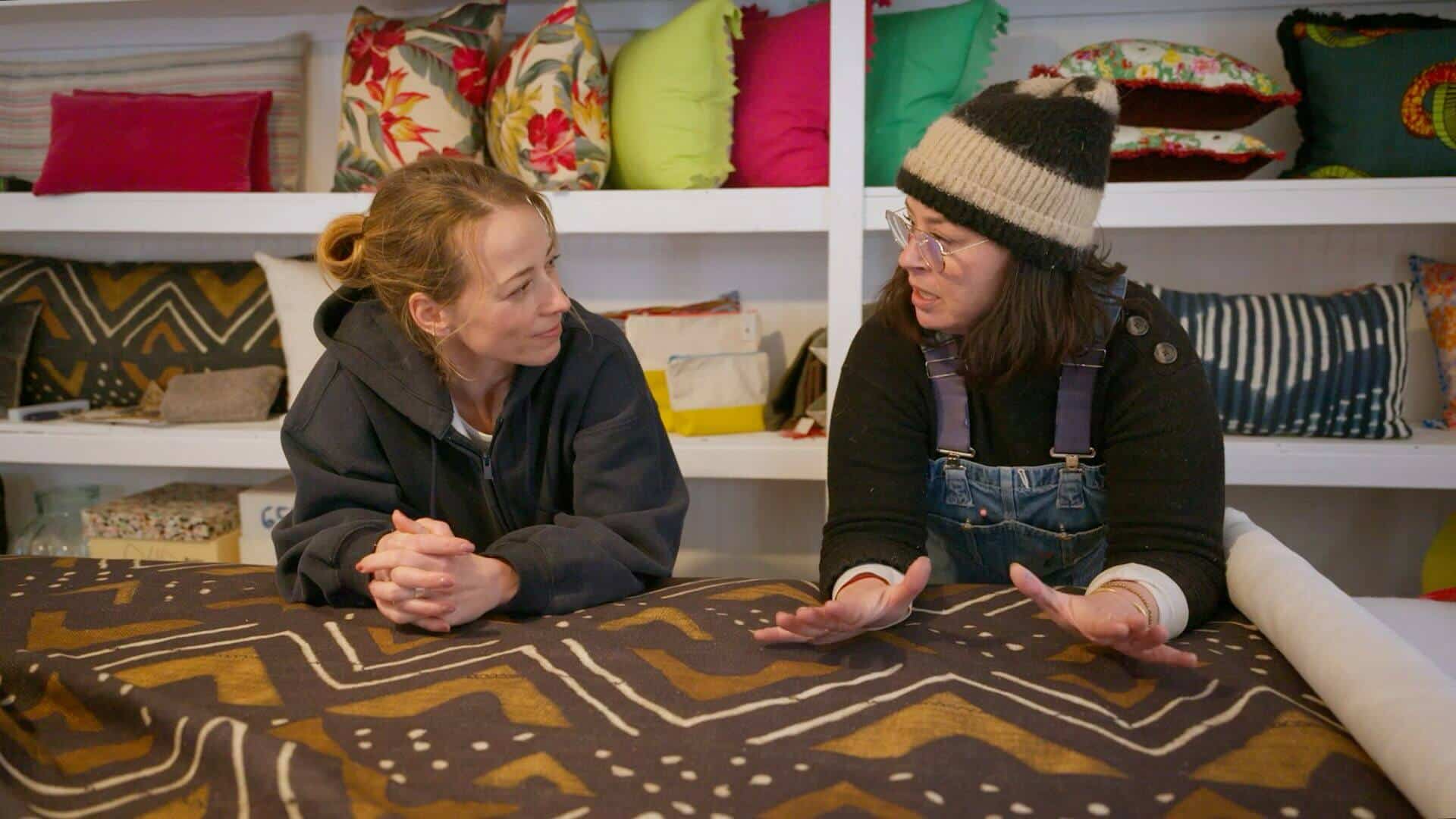 Karine Vanasse rénove une maison ancestrale qu’elle a achetée sur un ...