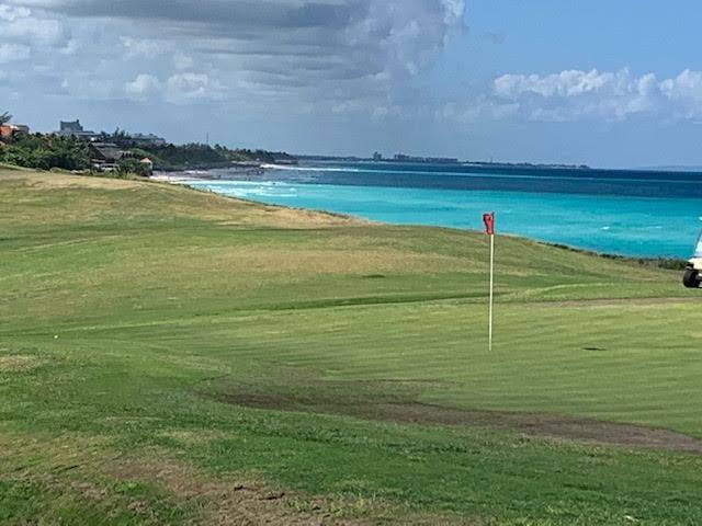 Jouer au golf en bord de mer | Le Journal de Montréal