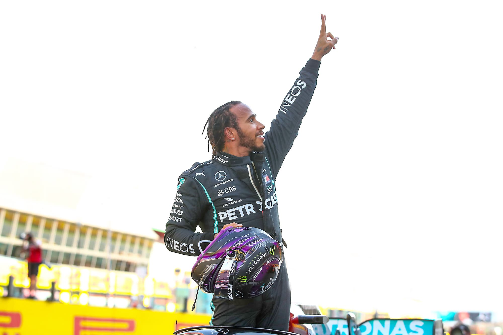 Lewis Hamilton à une victoire d'égaler le record de Schumacher | JDQ