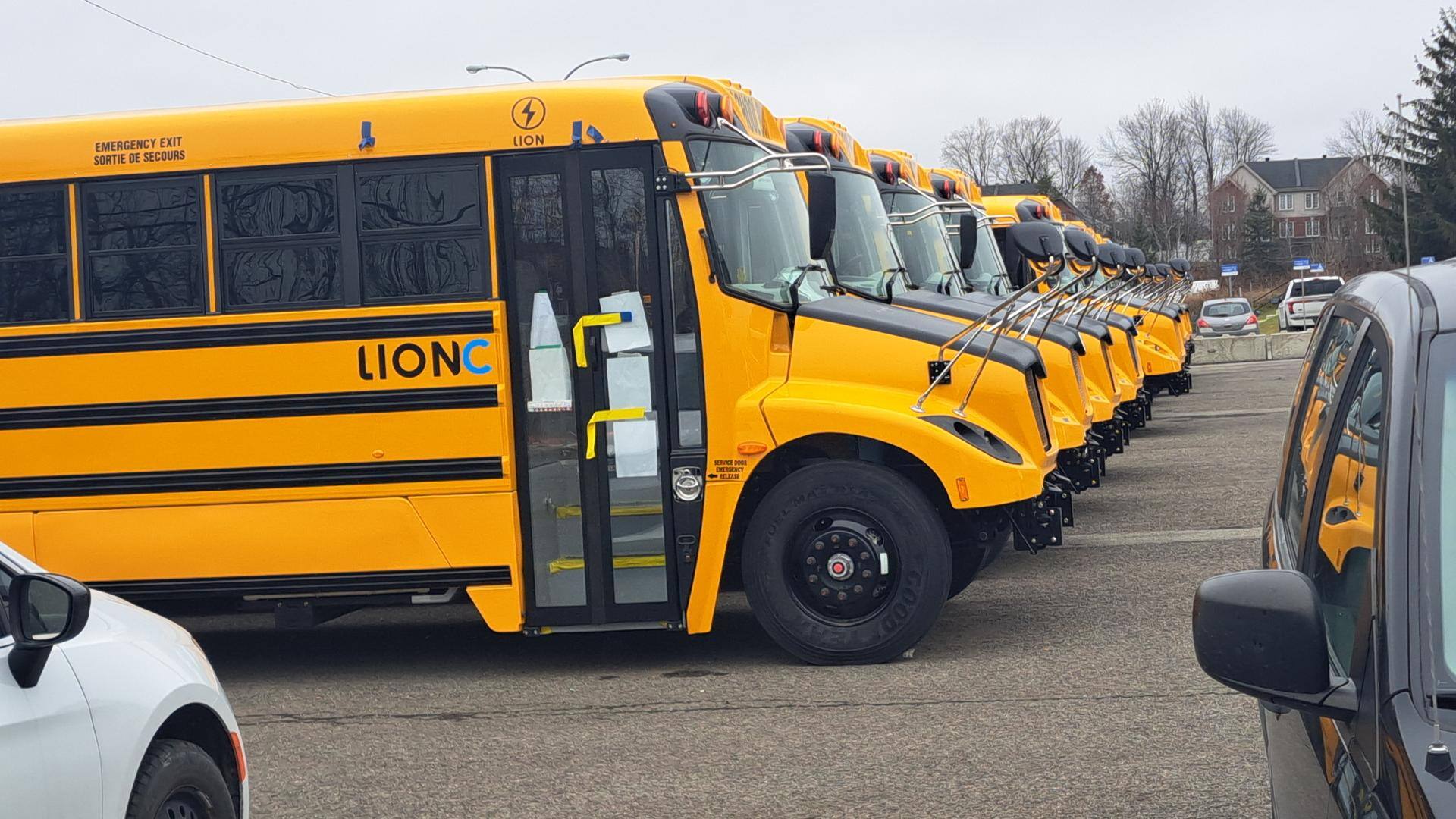 Difficultés de Lion: il s’inquiète pour ses 75 autobus scolaires | JDM