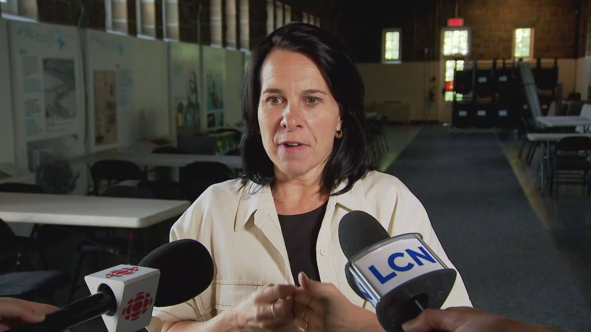 Terrasses fermées: Valérie Plante «désolée» du «chaos sur la rue Peel ...