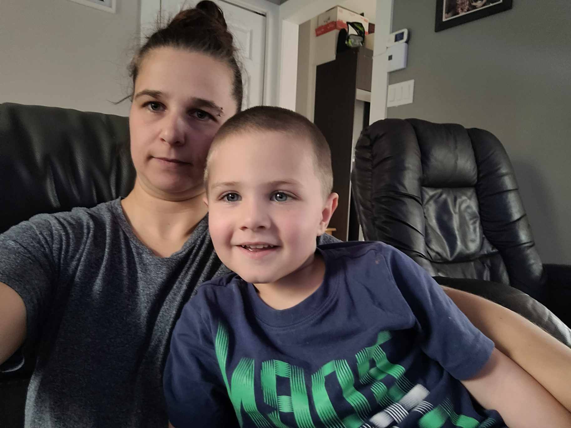 Pénurie de places en garderie: privées d’un salaire à la maison, des ...