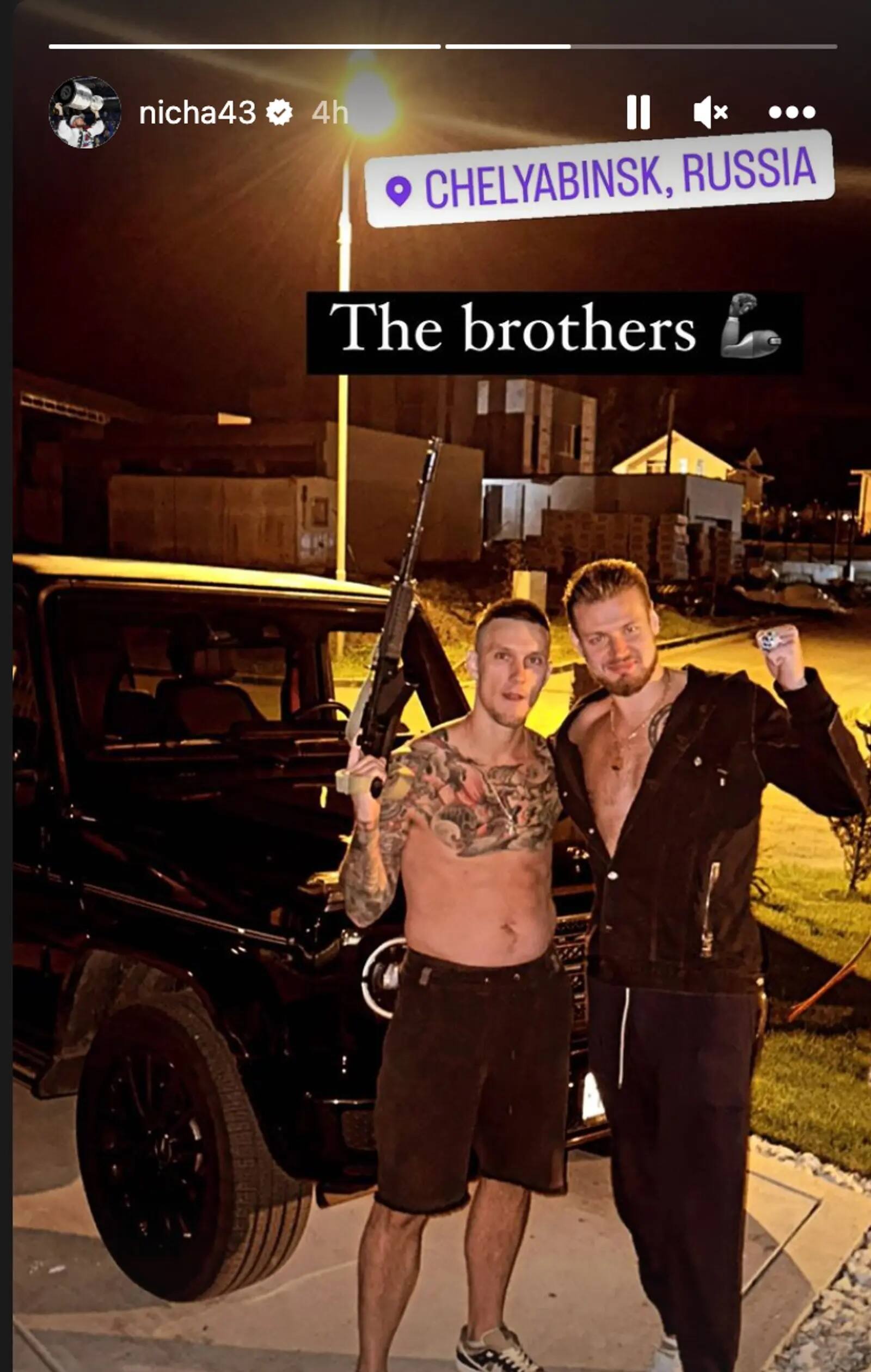 Valeri Nichushkin prend la pose... avec un fusil d’assaut | JDM