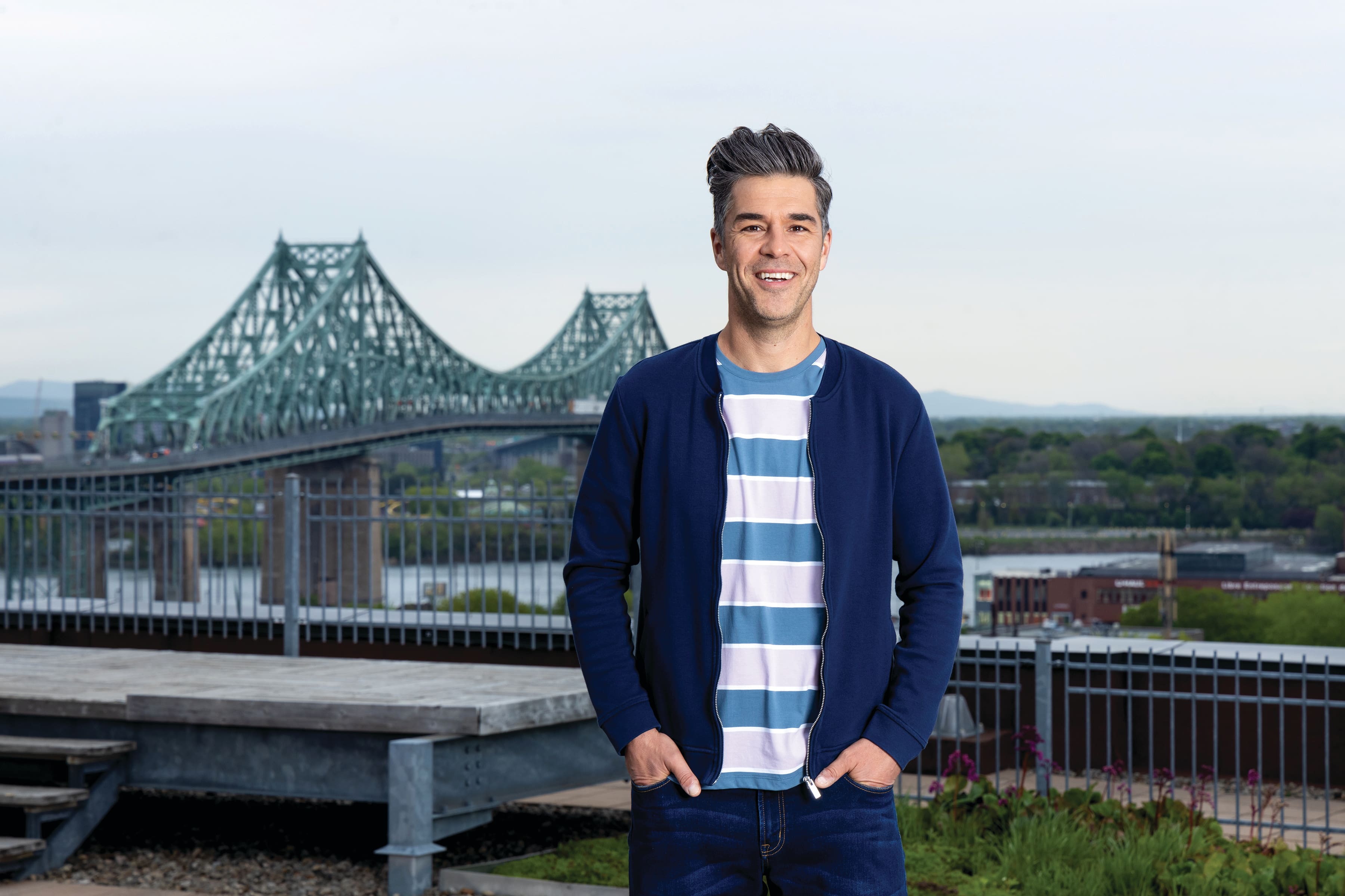 Mathieu Roy nous parle de son été à la barre de Salut Bonjour | 7 Jours