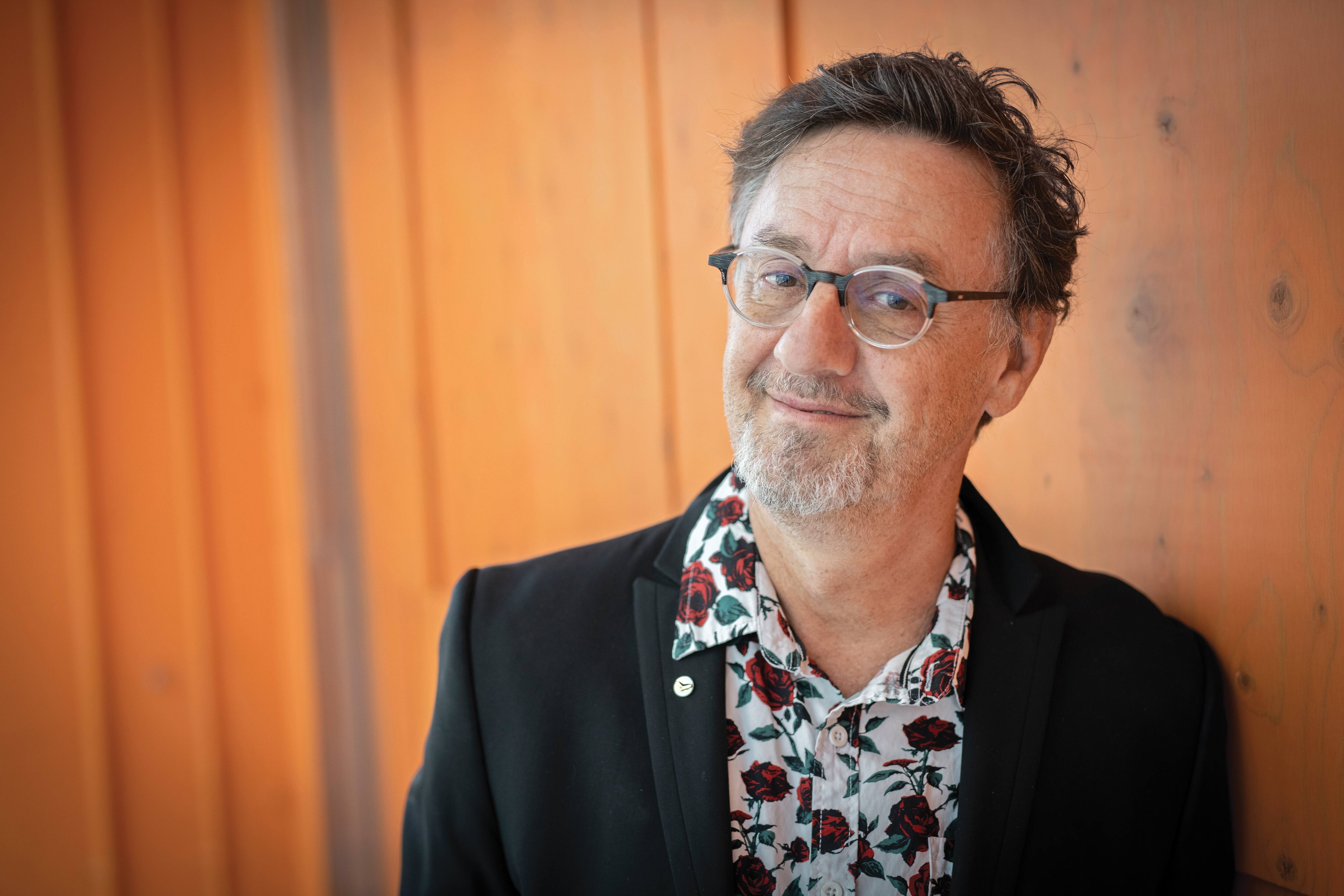 Avec la nouvelle série Fragments, René Richard Cyr fait face à de ...