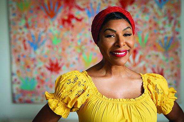 À 50 ans, Varda Étienne estime être dans la plus belle période de sa ...