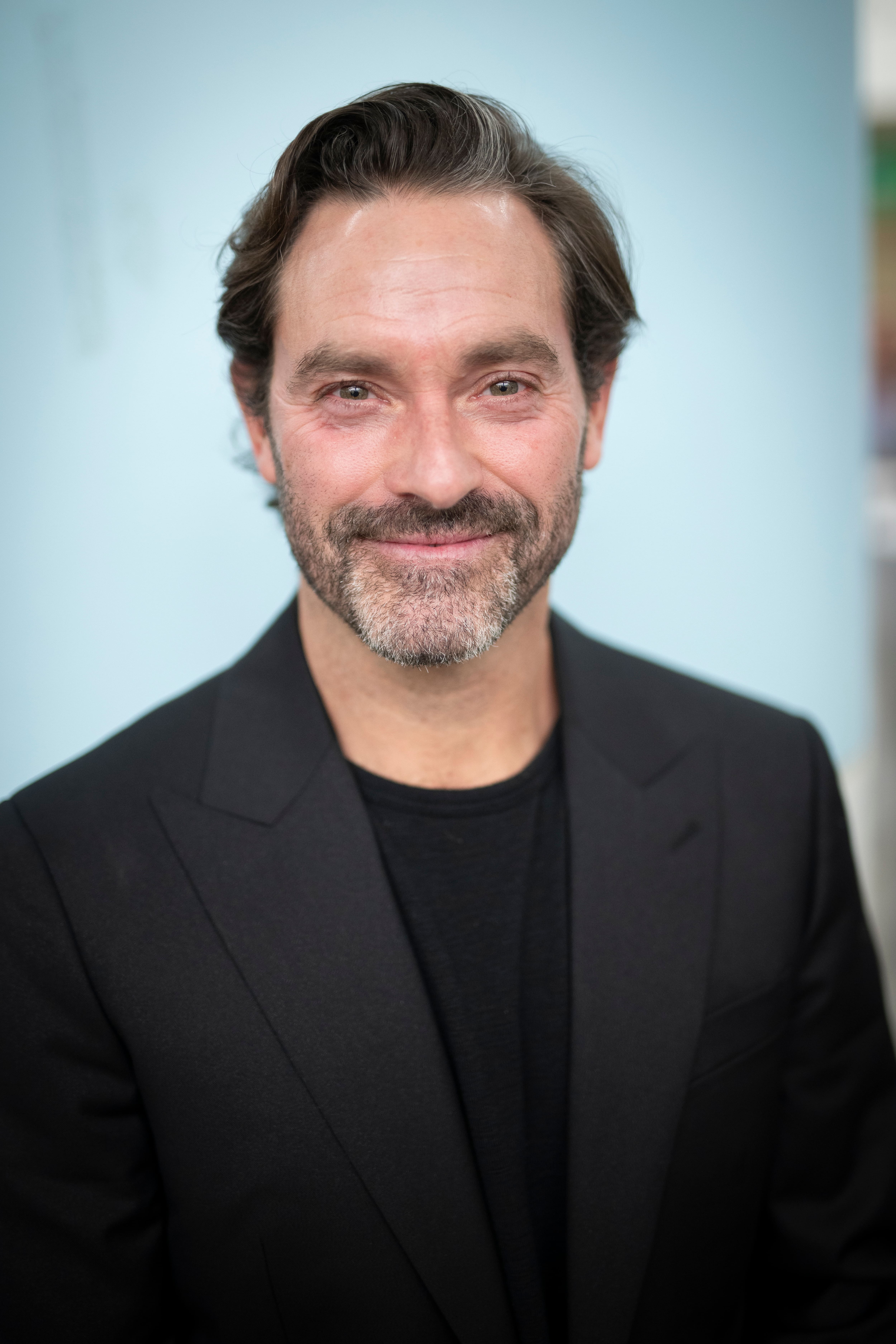 Guillaume Lemay-Thivierge retourne voir le fameux bouleau avec des ...