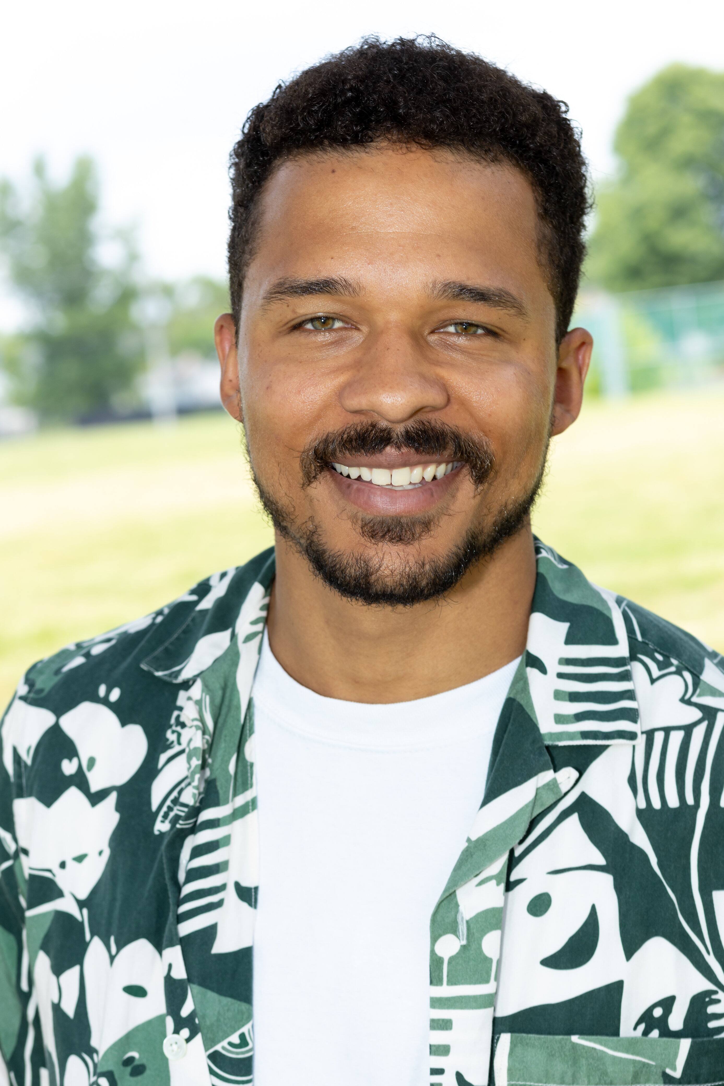 Voici l'émission qui a bercé l'enfance de Karl Walcott | 7 Jours