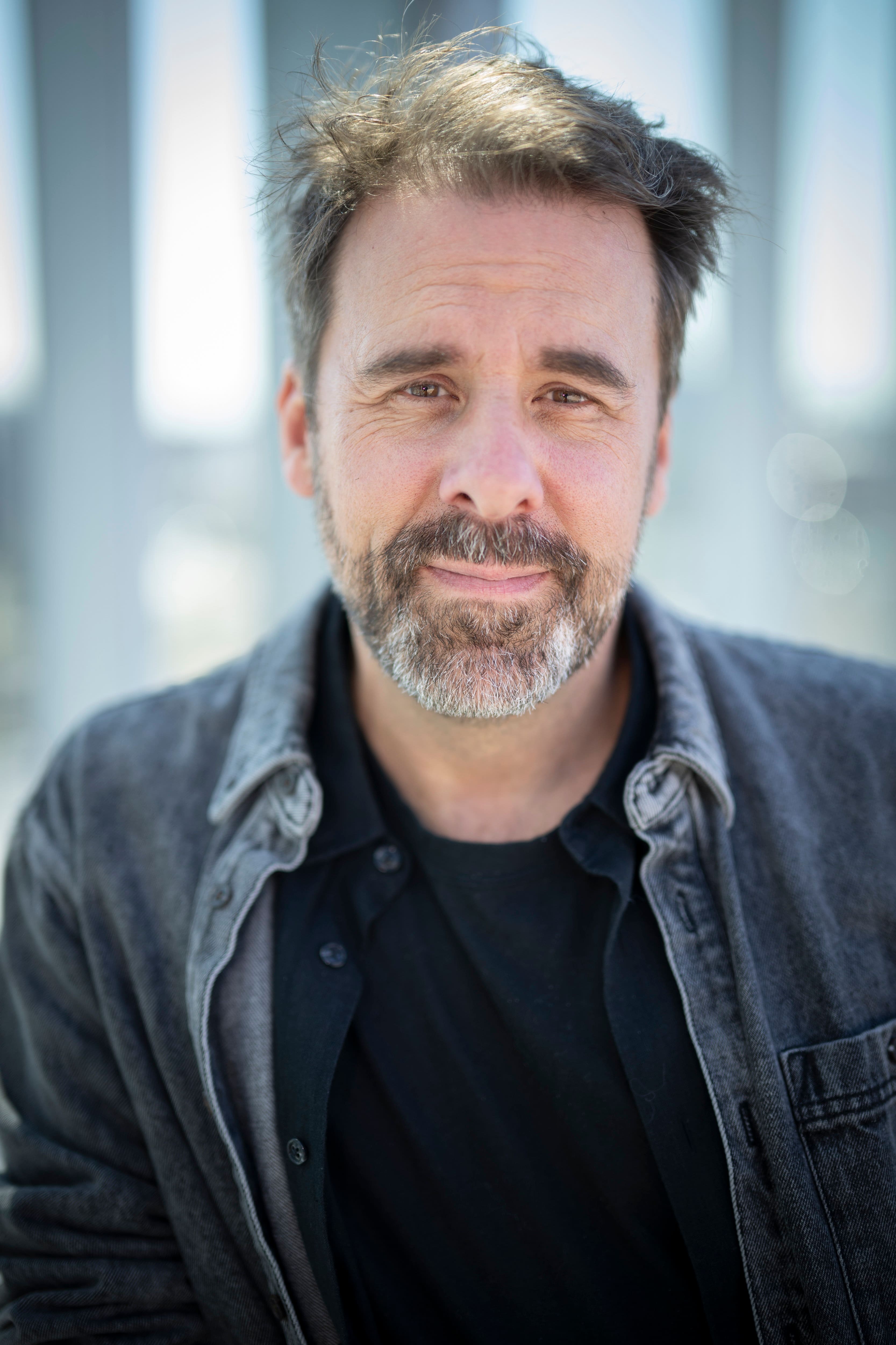 Bruno Marcil nous parle de ses scènes dramatiques dans «STAT» | 7 Jours