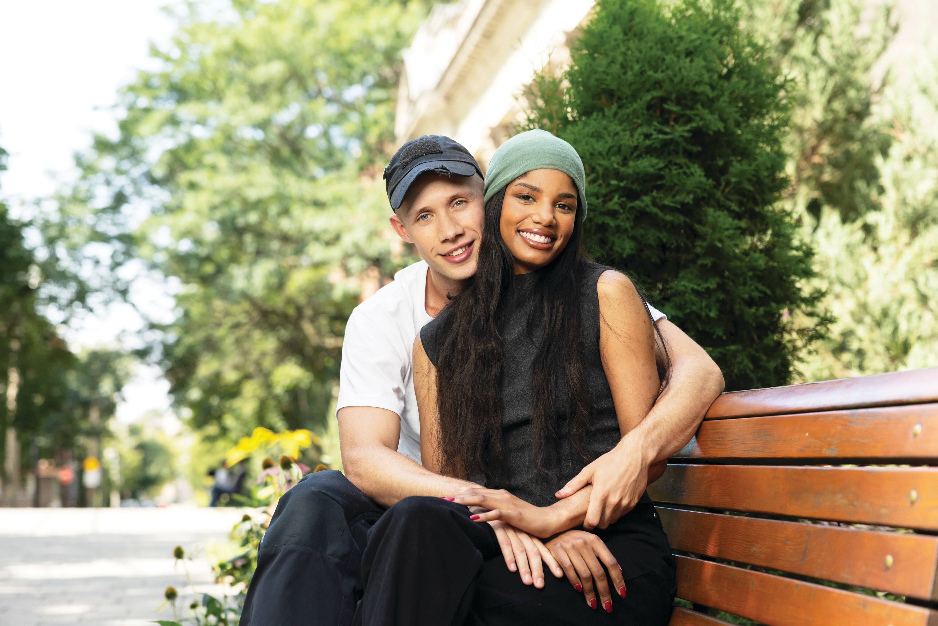 Audrey Roger s'ouvre comme jamais au sujet de son amoureux et de leur ...