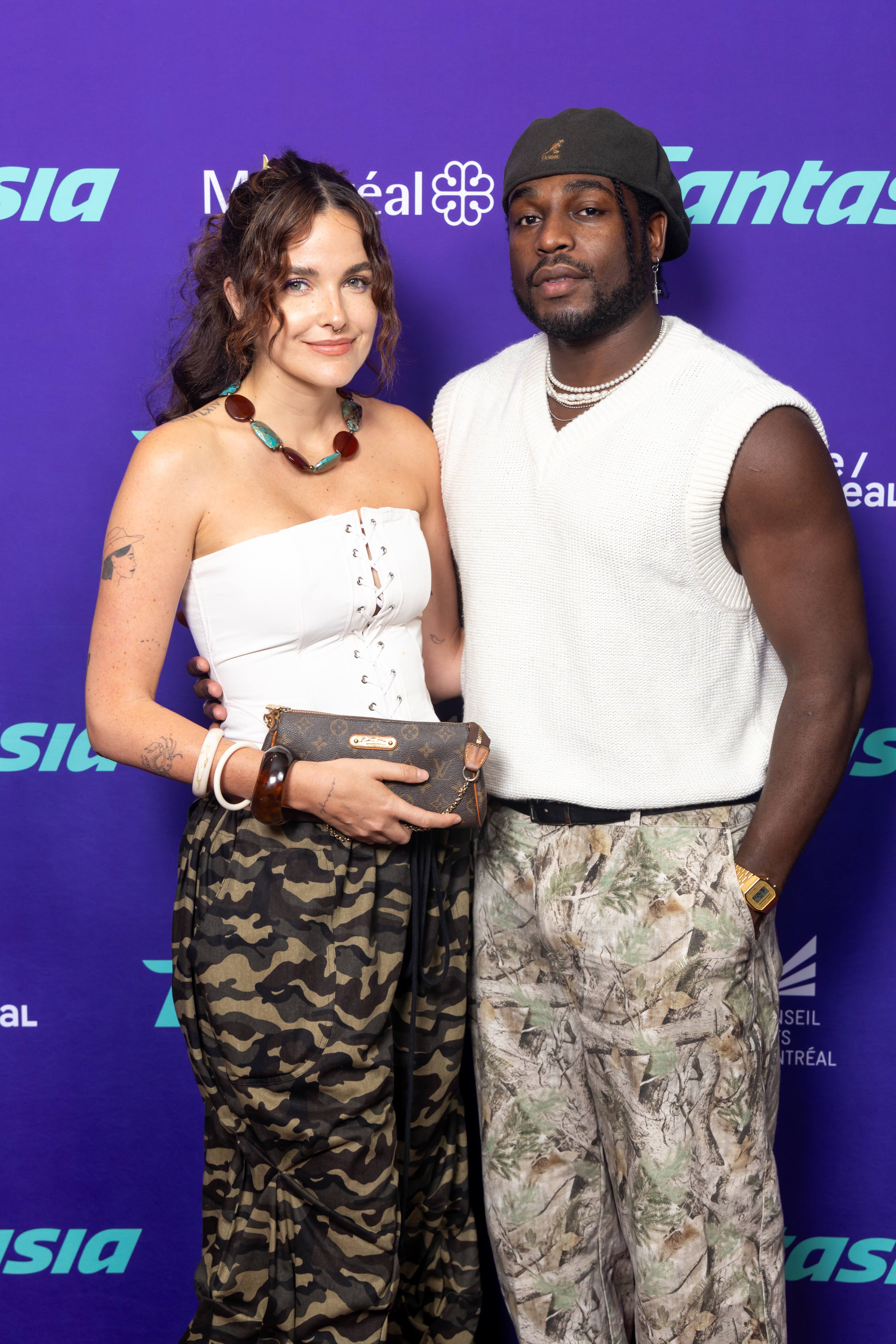 Catherine Brunet pose avec son amoureux et son ex sur le tapis rouge de ...