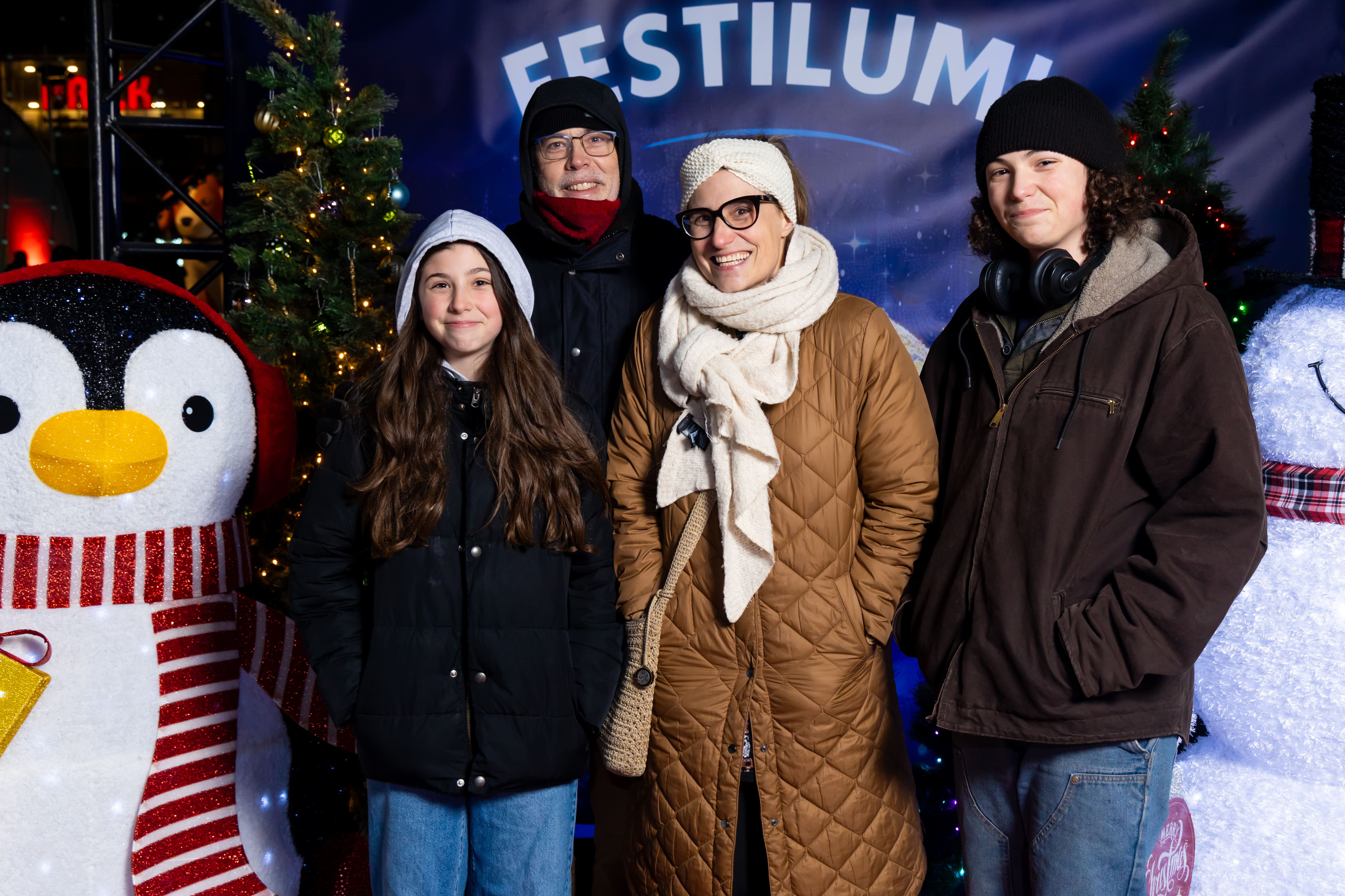 Voyez les photos de vos vedettes avec leurs enfants sur le tapis rouge ...