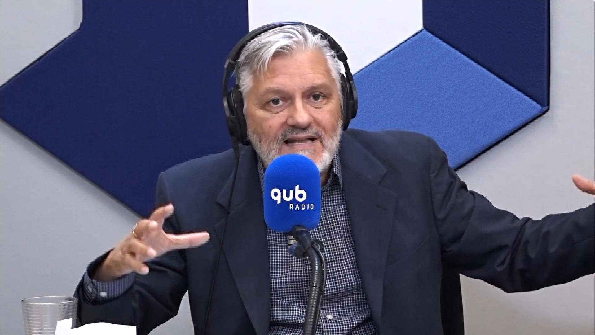 François Legault dans la peau de Joe Six-Pack | TVA Nouvelles