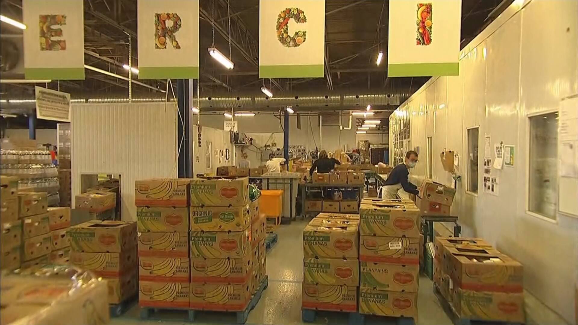 Moisson Montréal a distribué 5 M$ de plus de denrées | TVA Nouvelles