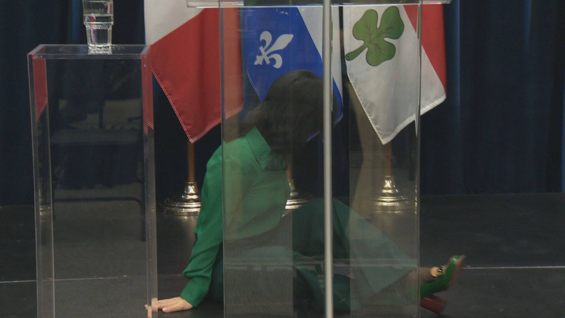 [VIDÉO] En plein point de presse: Valérie Plante victime d’un 2e ...