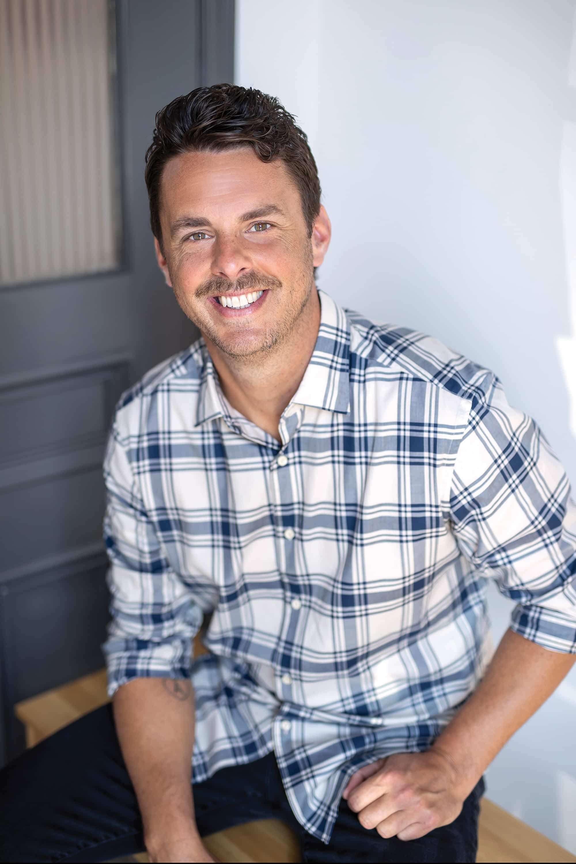 Philippe Bond se confie sur son bonheur de père de deux jeunes enfants ...